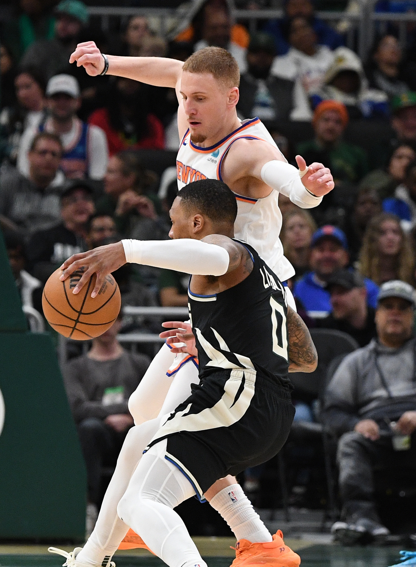 Jalen Brunson leads Knicks' comeback win vs. reeling Bucks | Reuters