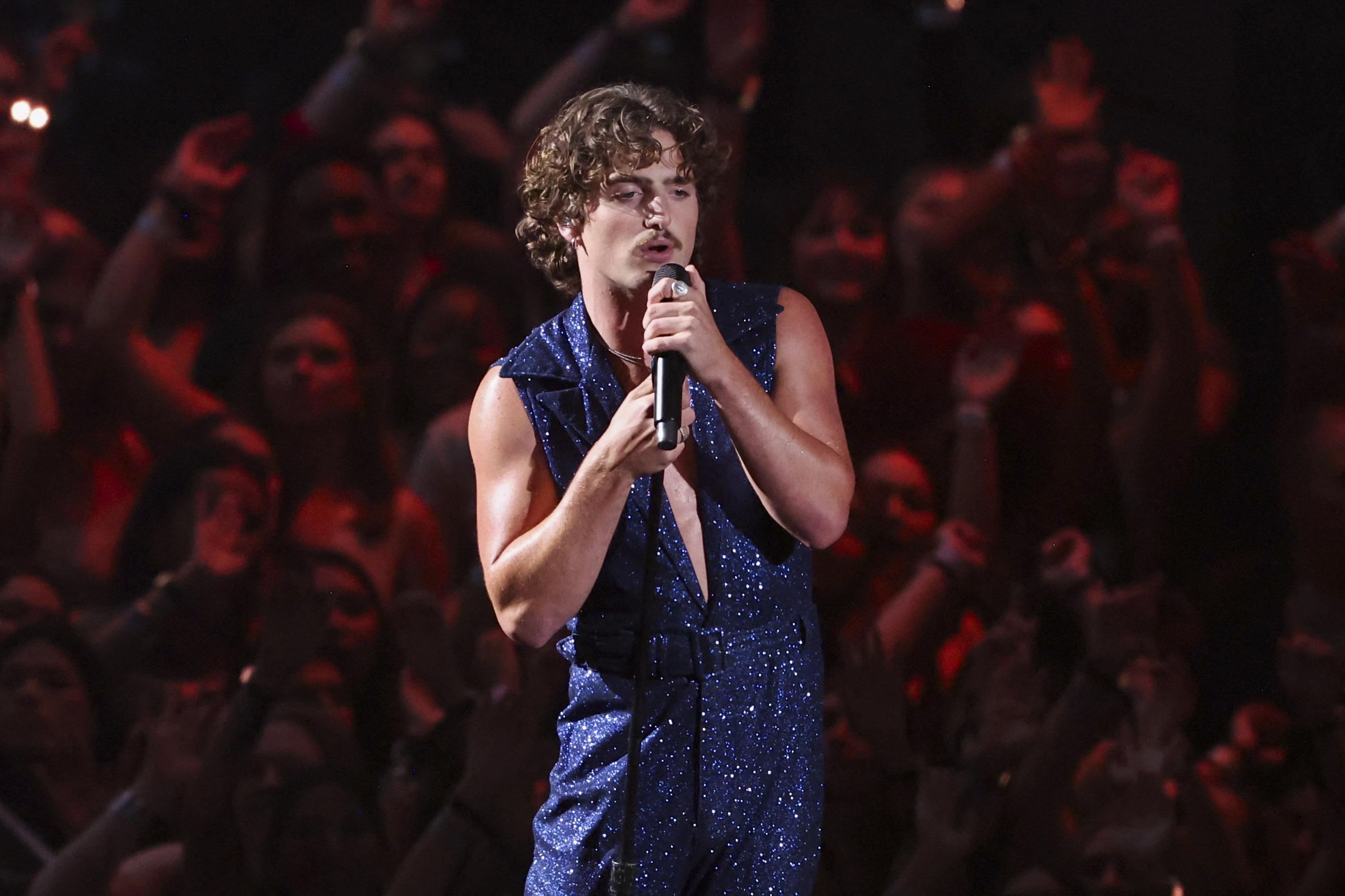 MTV VMAs: The fashion, moments, winners and performances - September 12 ...