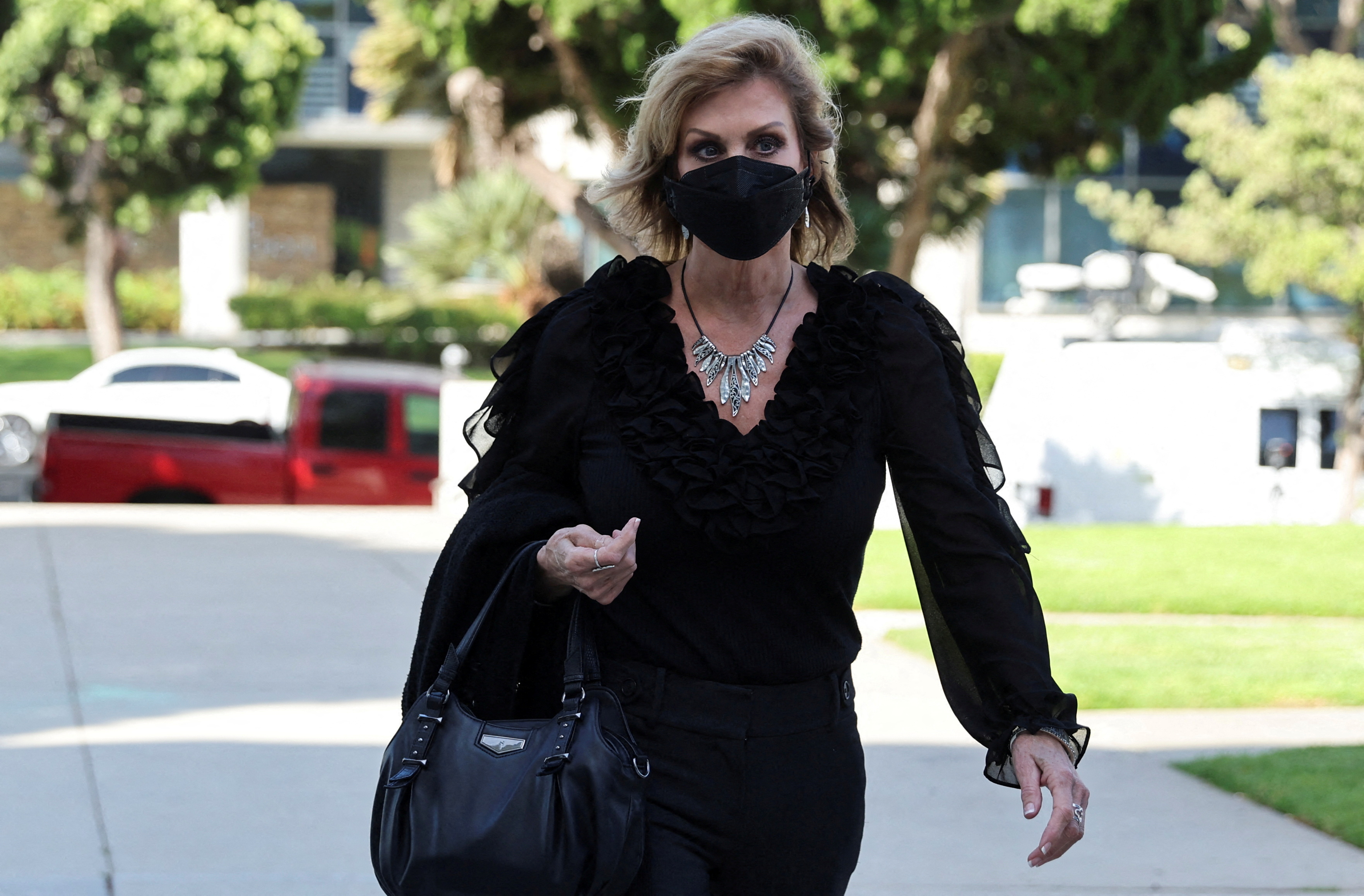 Woman tells jury Cosby molested her, defense challenges account | Reuters