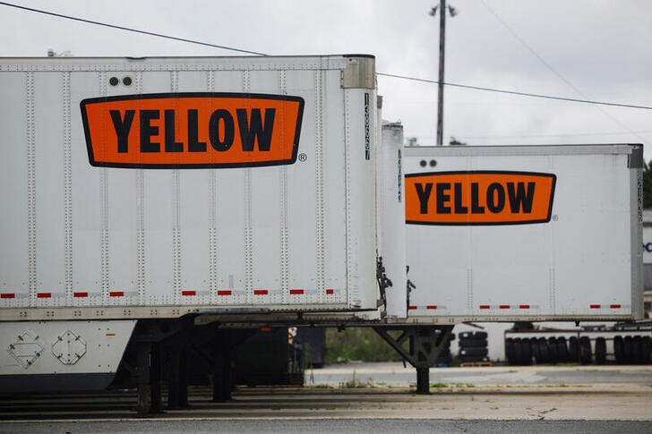 Yellow Corp gets court approval to outsource vehicle sales | Reuters