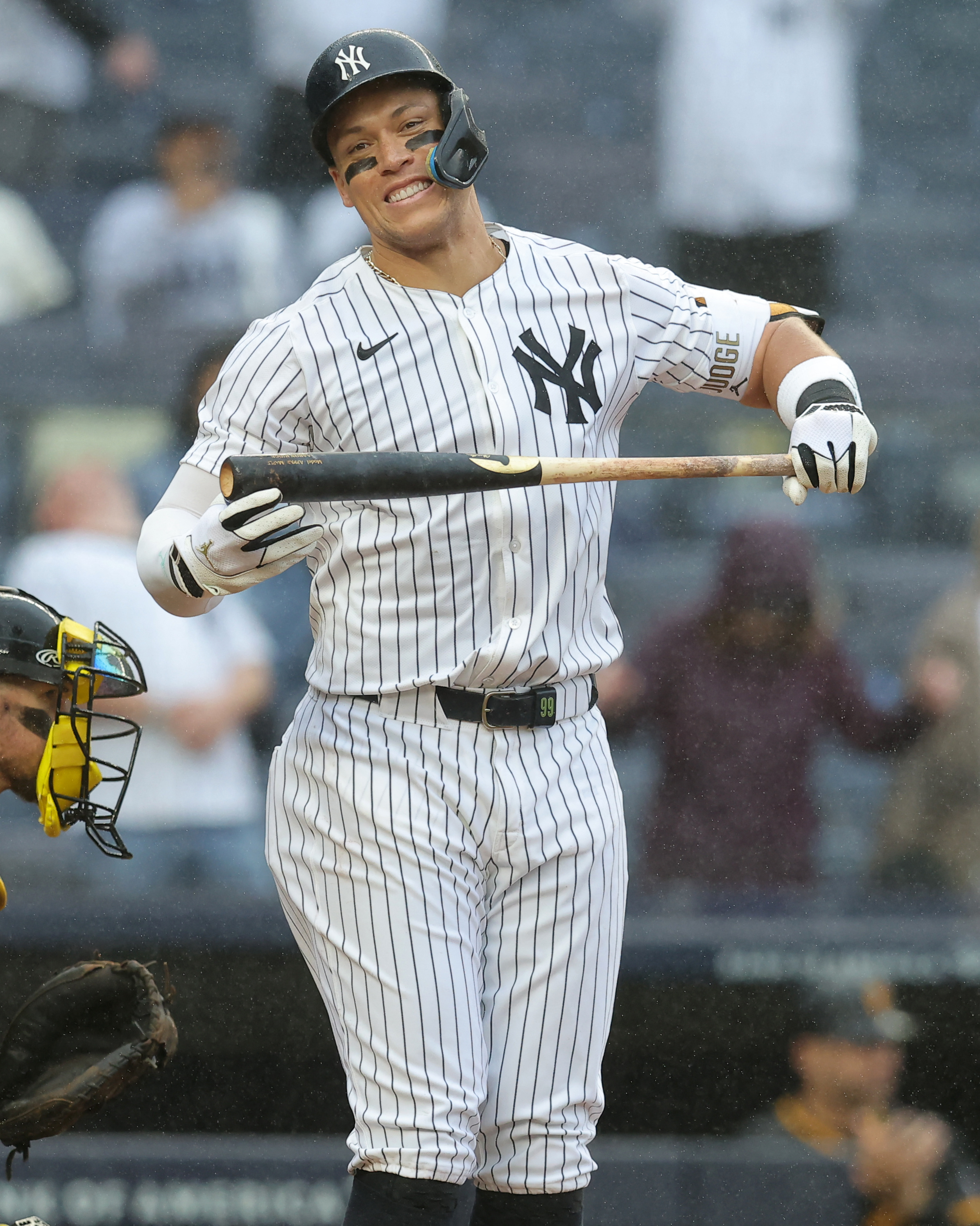 Pirates hit five HRs, top Yankees in Paul Skenes' finale | Reuters