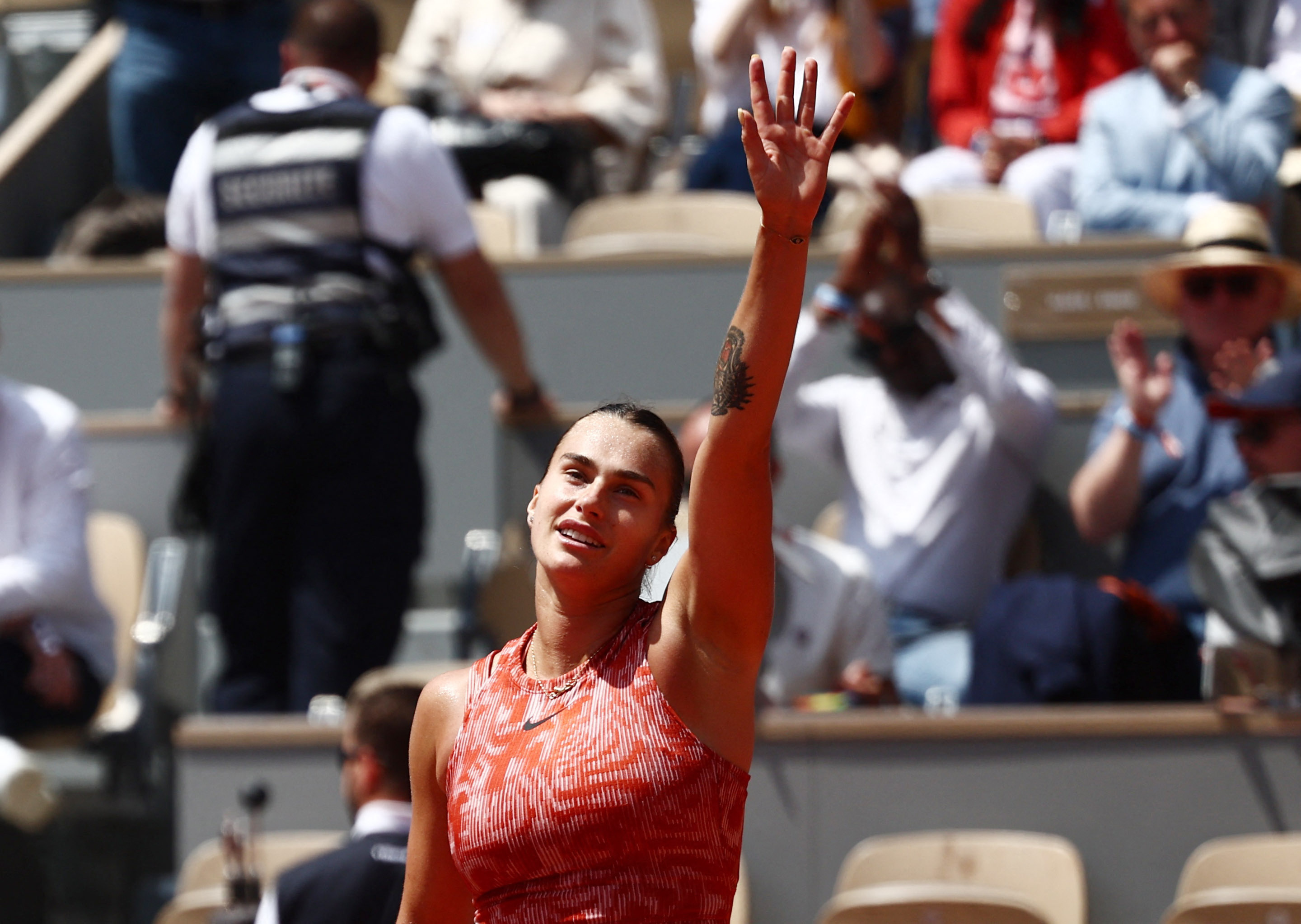 Second seed Sabalenka bludgeons Navarro for French Open quarter-final spot | Reuters