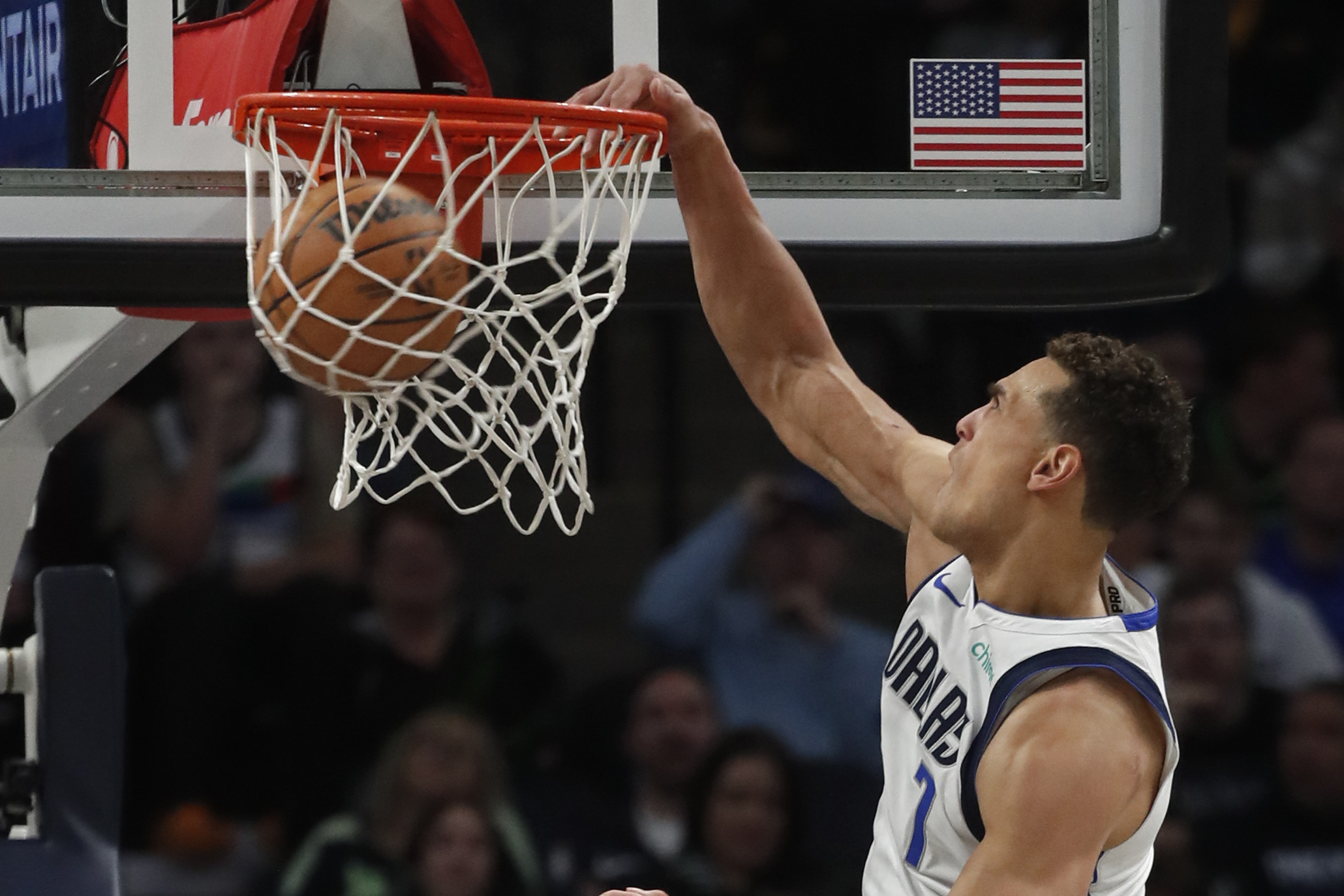 Anthony Edwards puts up 44 as Wolves best Mavs | Reuters