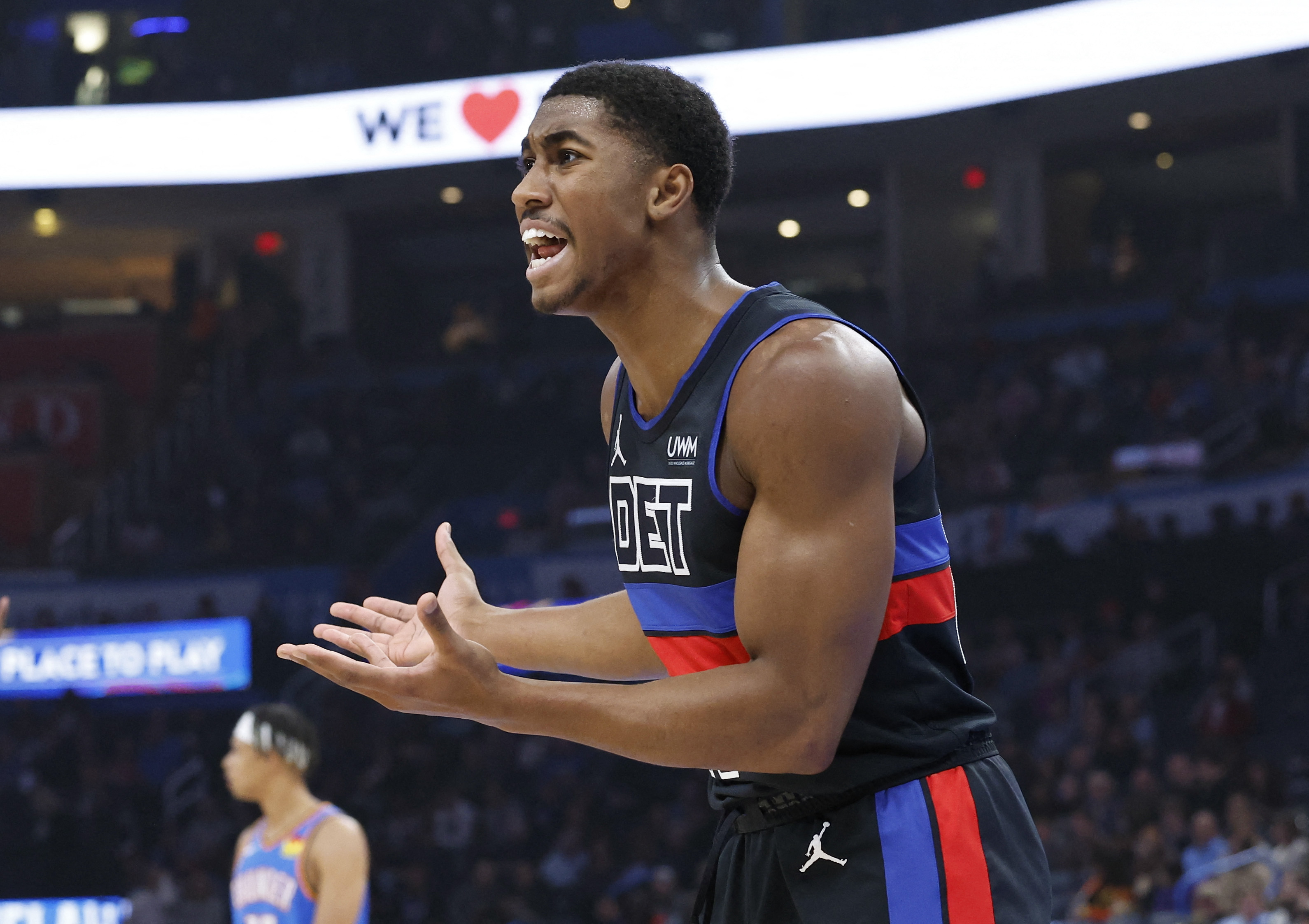 Shai Gilgeous-Alexander bounces back to lead Thunder over Pistons | Reuters