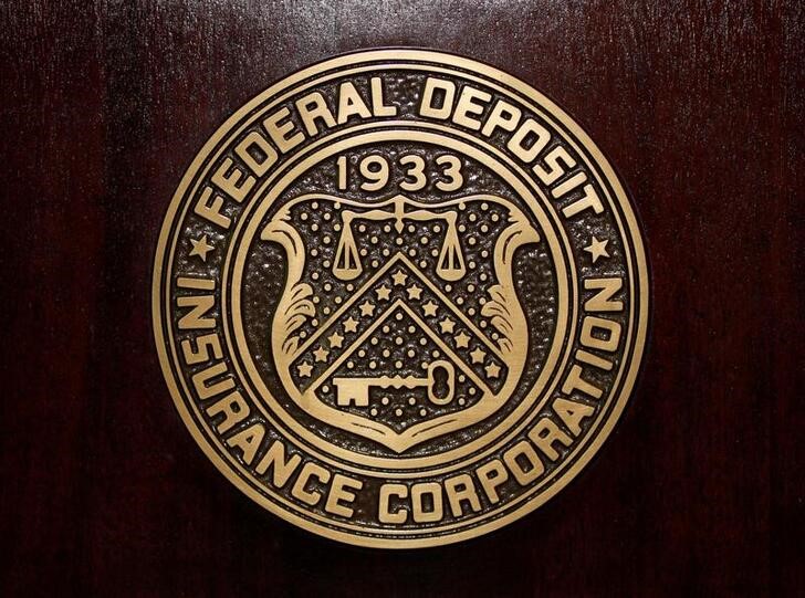 FDIC attorney sues federal agency for gender pay discrimination | Reuters