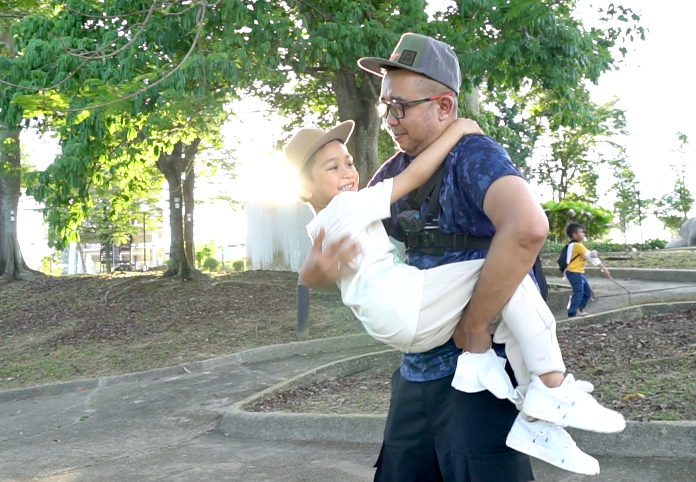 For stranded father, bittersweet reunion as Singapore-Malaysia border ...