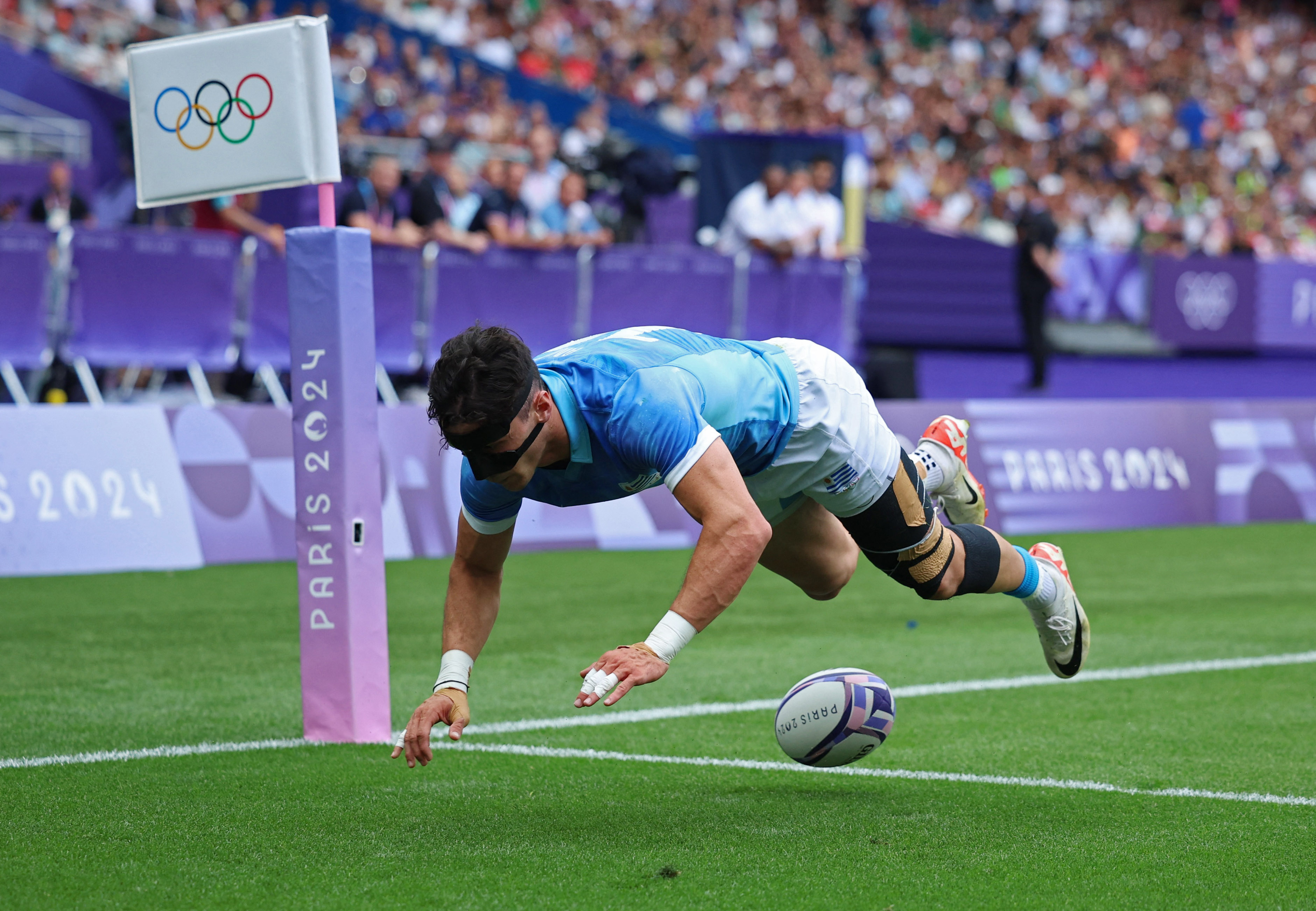 Rugby Sevens-South Africa shock NZ; France, Fiji and Australia advance ...