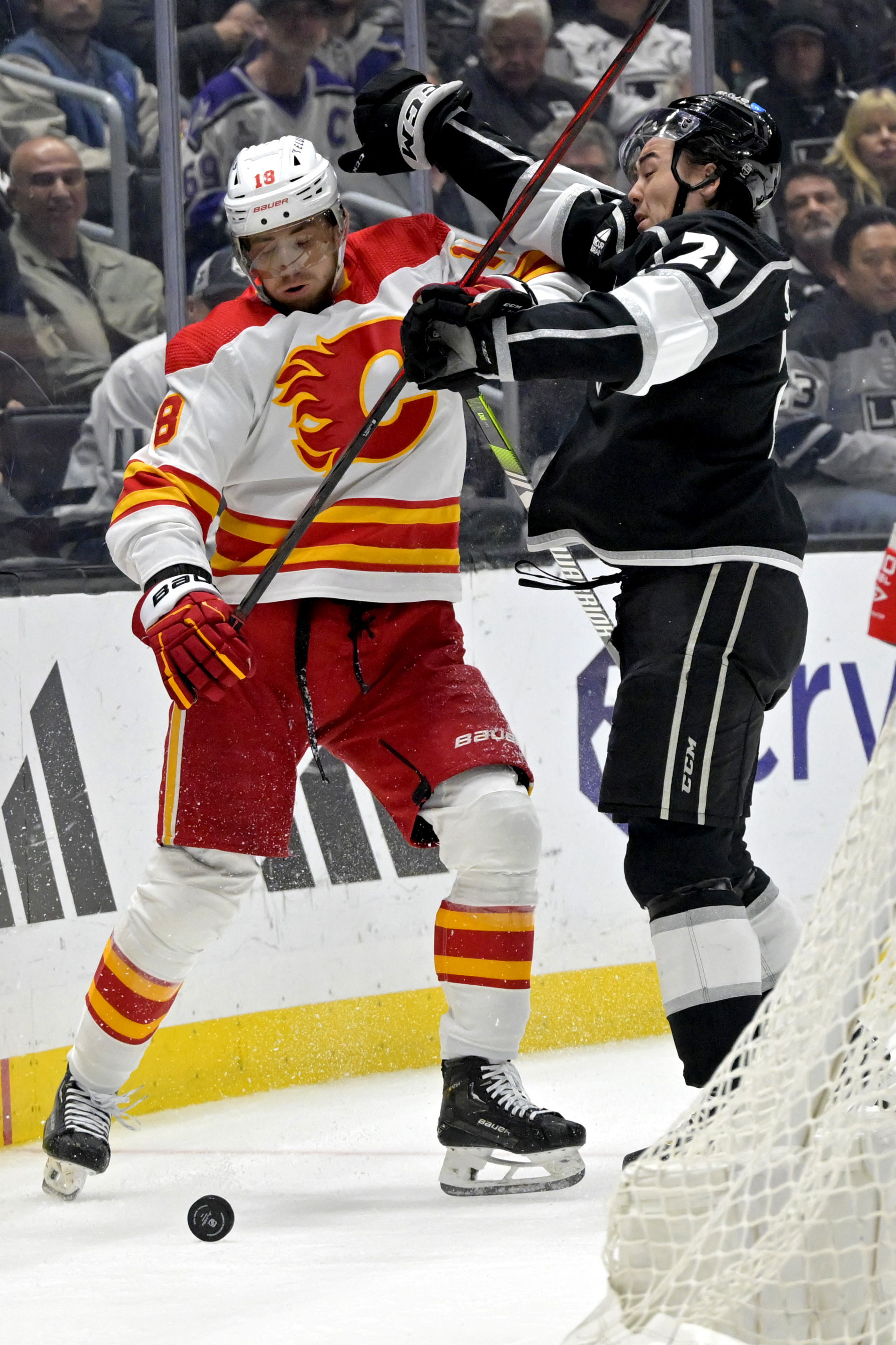 Kings wrap up playoff berth with win over Flames | Reuters