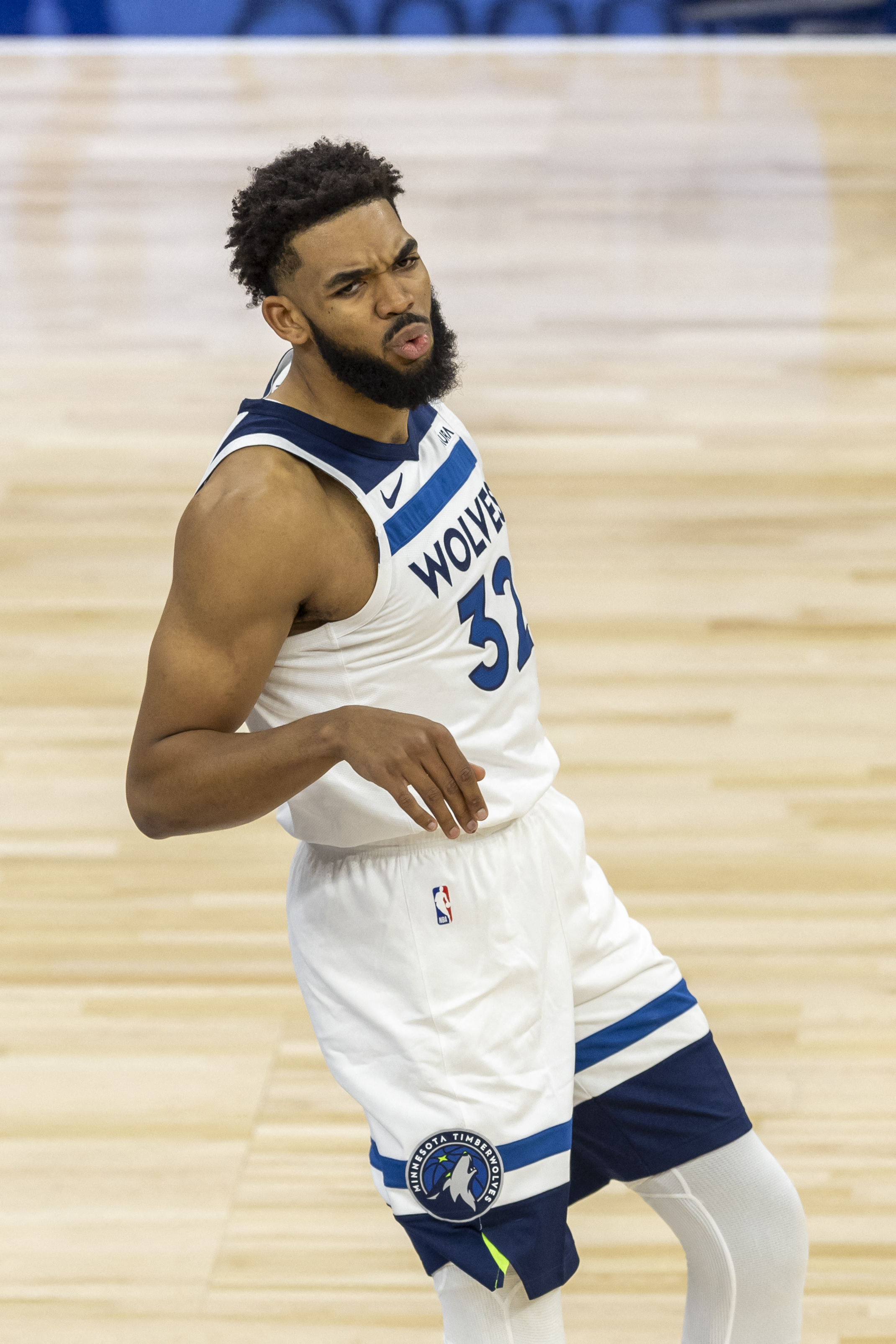 Nikola Jokic, Nuggets blow out Wolves in Game 3 | Reuters