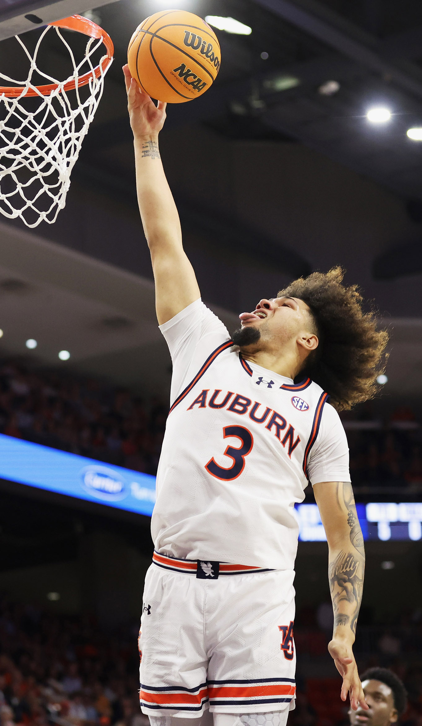 Denver Jones ignites No. 13 Auburn in win over Georgia | Reuters