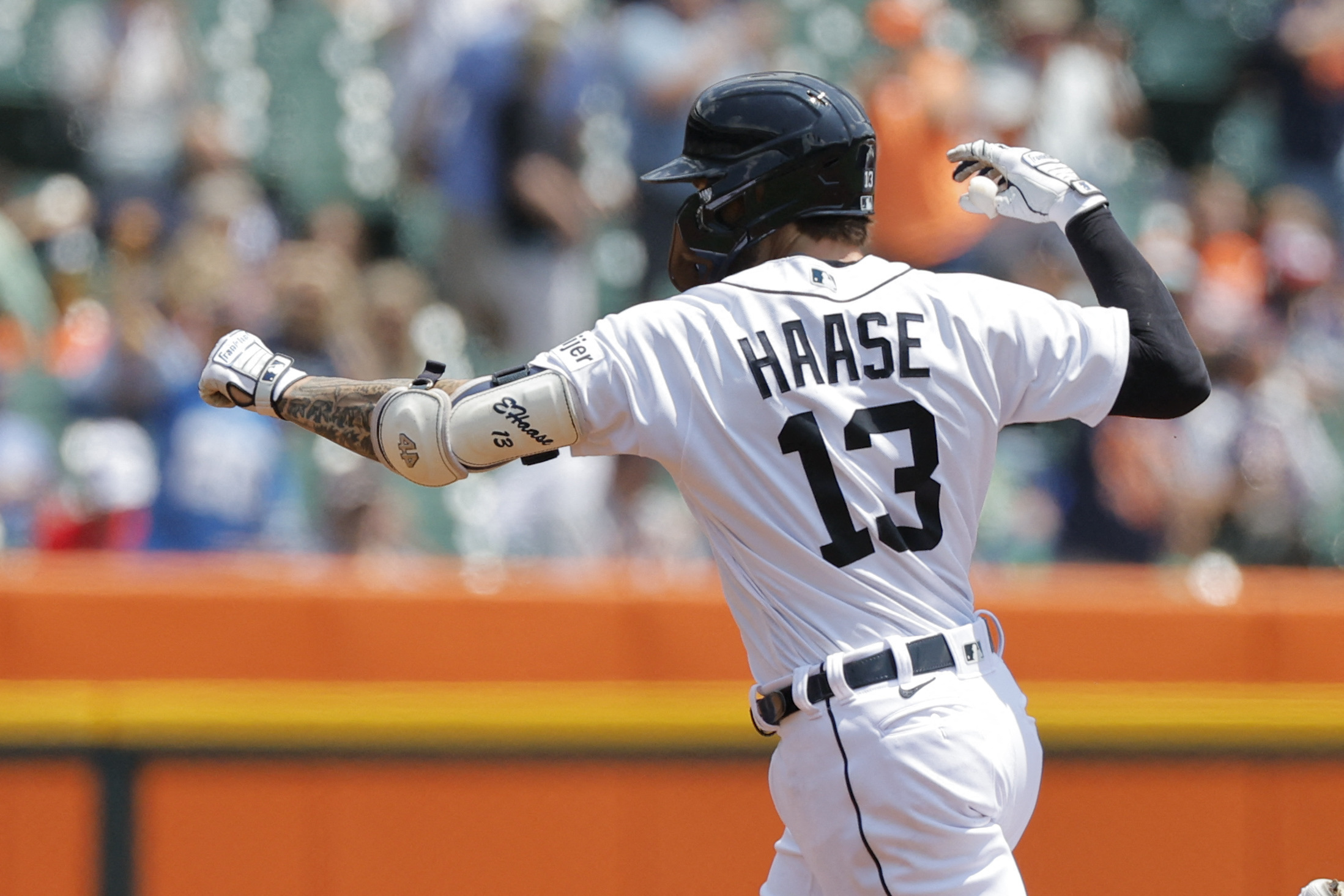 Michael Harris II shines, Braves outduel Tigers in Game 1 | Reuters