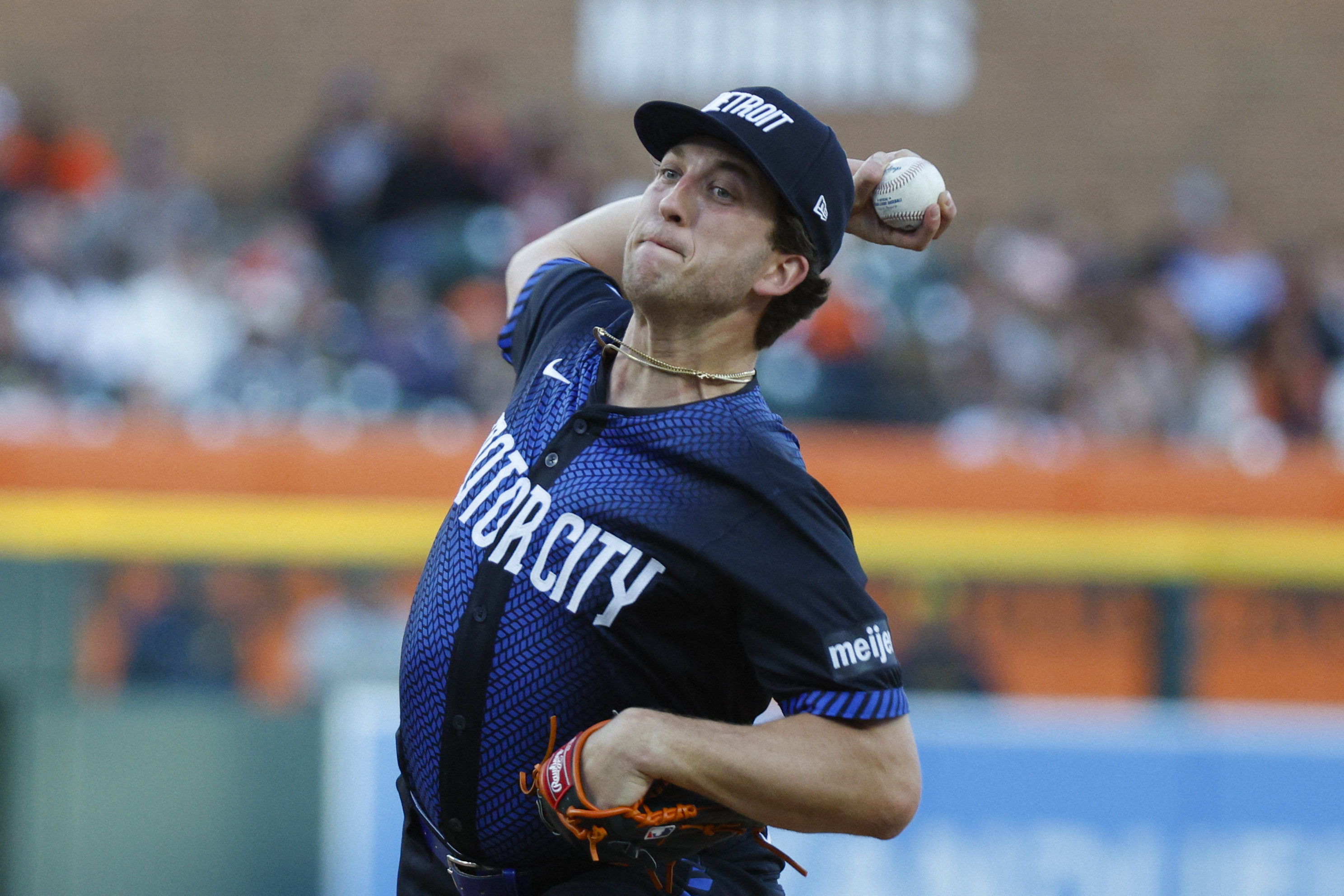 Bats, pitching both dominant as Brewers tame Tigers 10-0 | Reuters