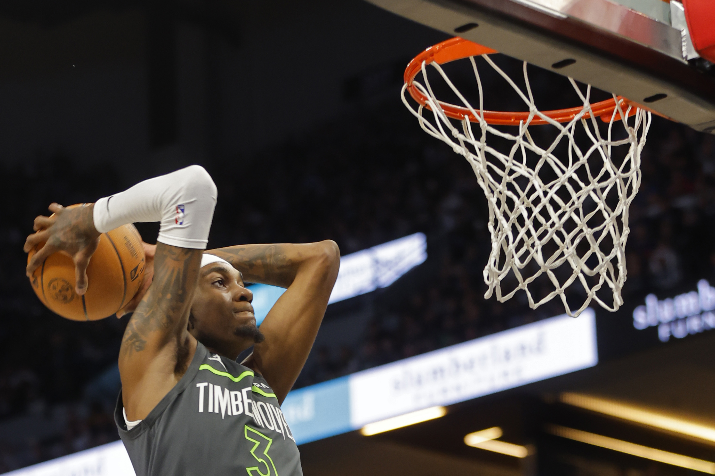 Anthony Edwards puts up 44 as Wolves best Mavs | Reuters