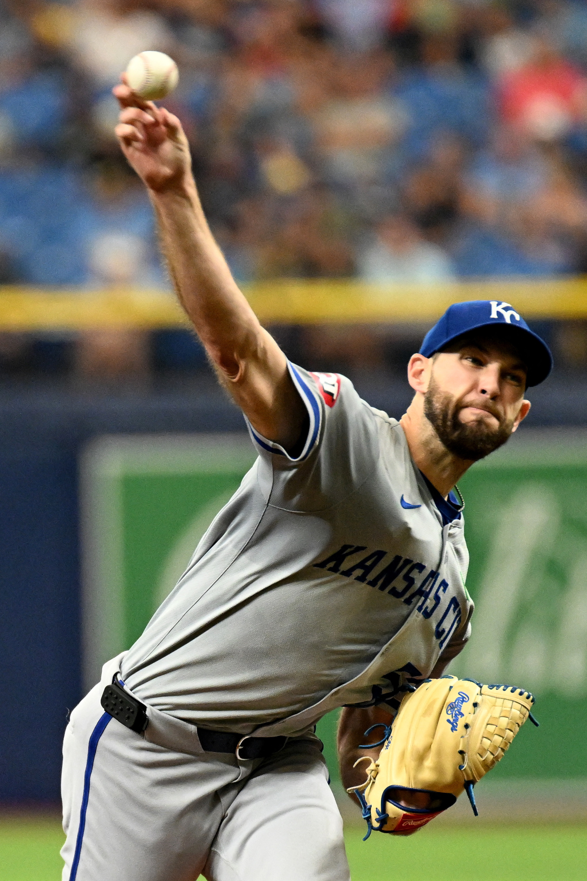 Brandon Lowe's bases-clearing triple help Rays beat Royals | Reuters