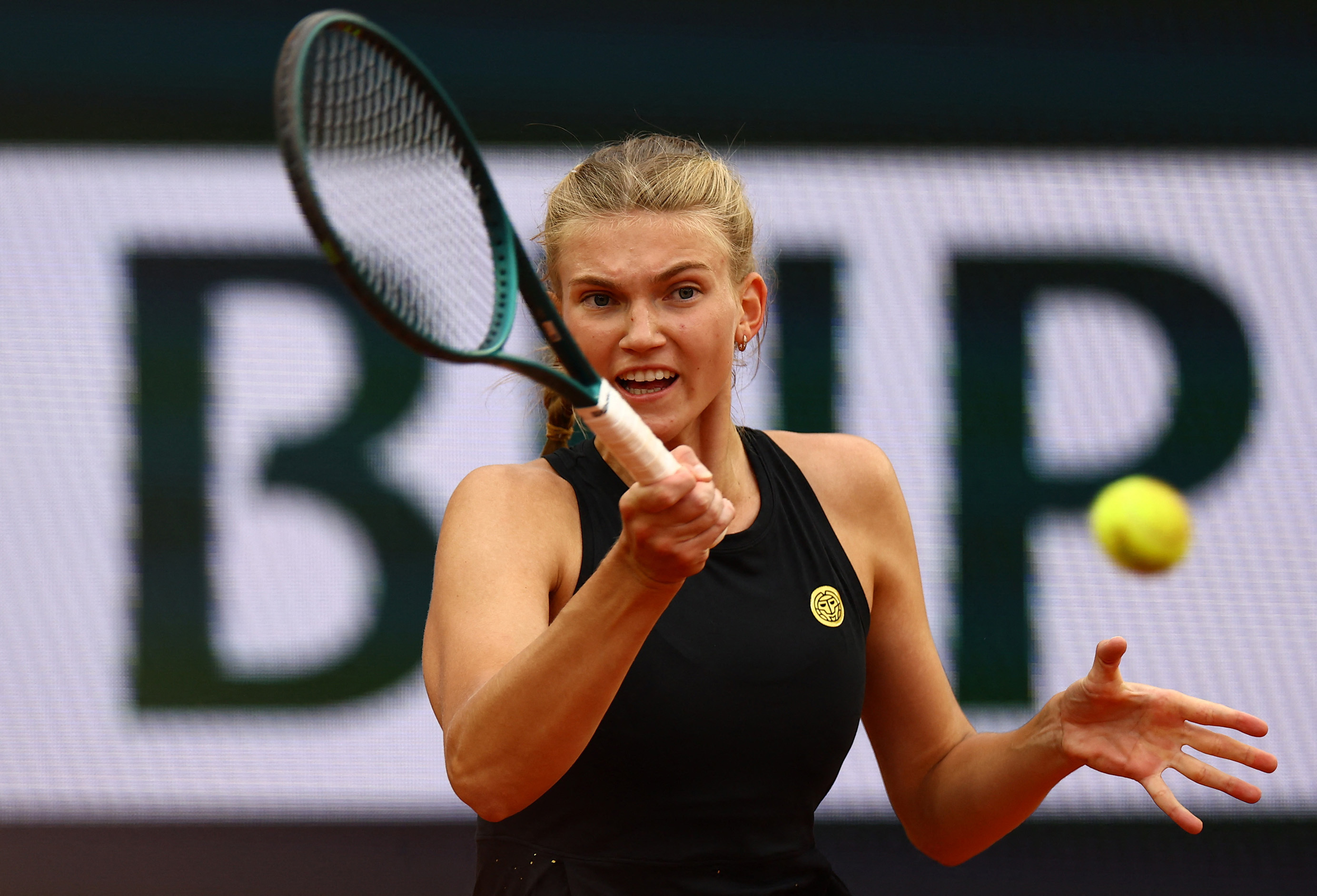 Gauff outclasses qualifier Avdeeva | Reuters