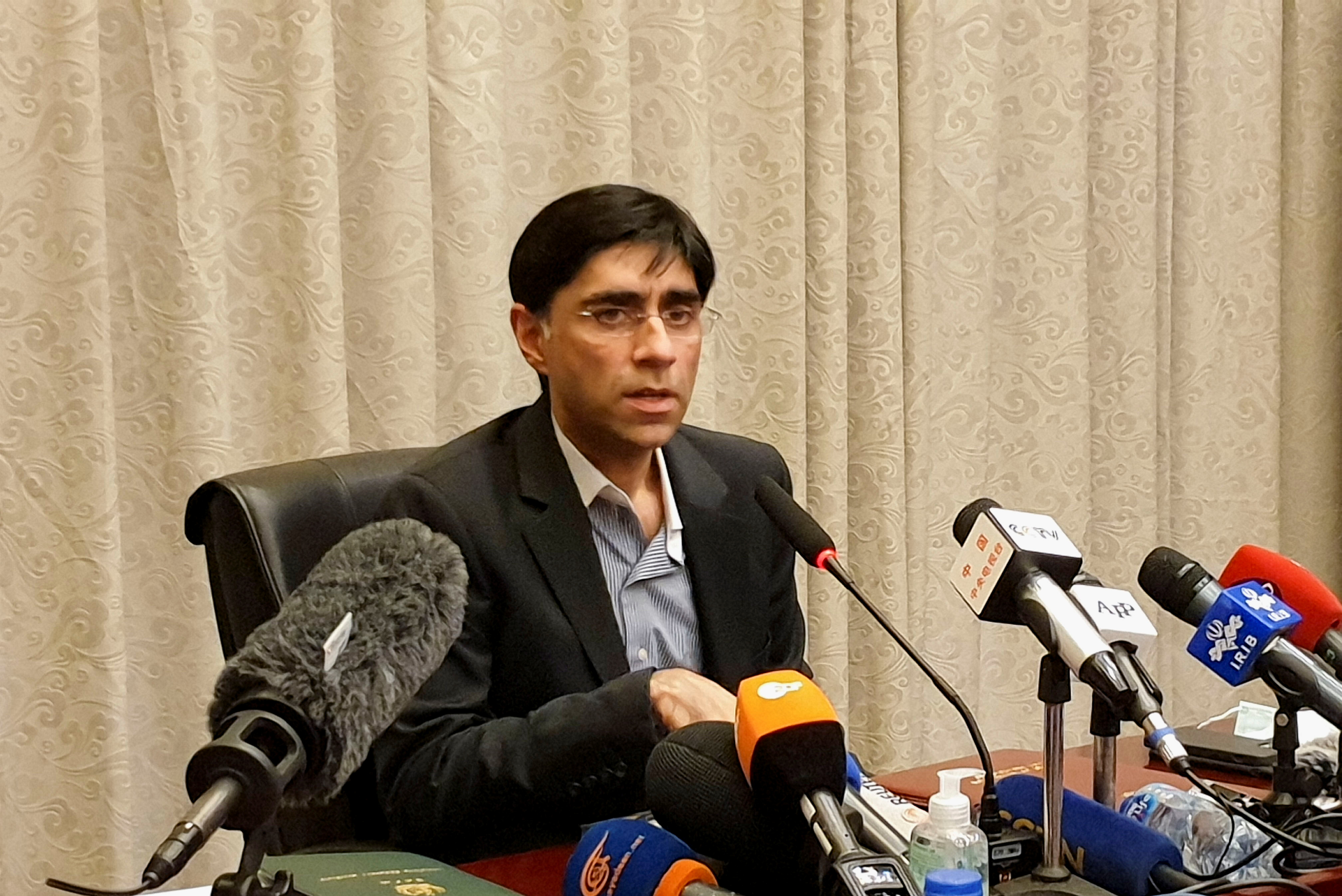 Pakistani security official urges U.S. to engage with Afghanistan | Reuters