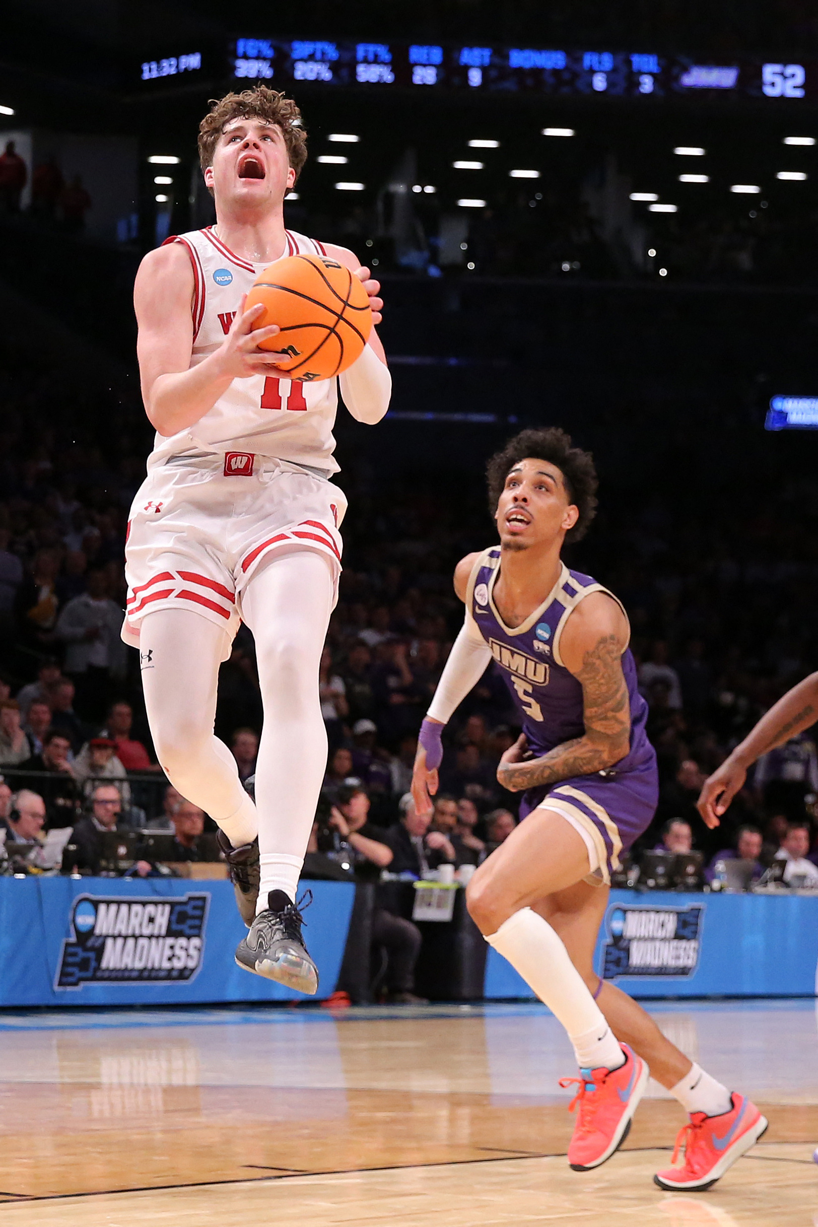 James Madison leads wire to wire in upset of Wisconsin | Reuters