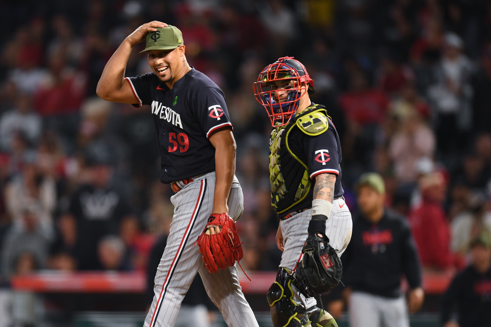 Kyle Farmer helps Twins cruise past Angels | Reuters