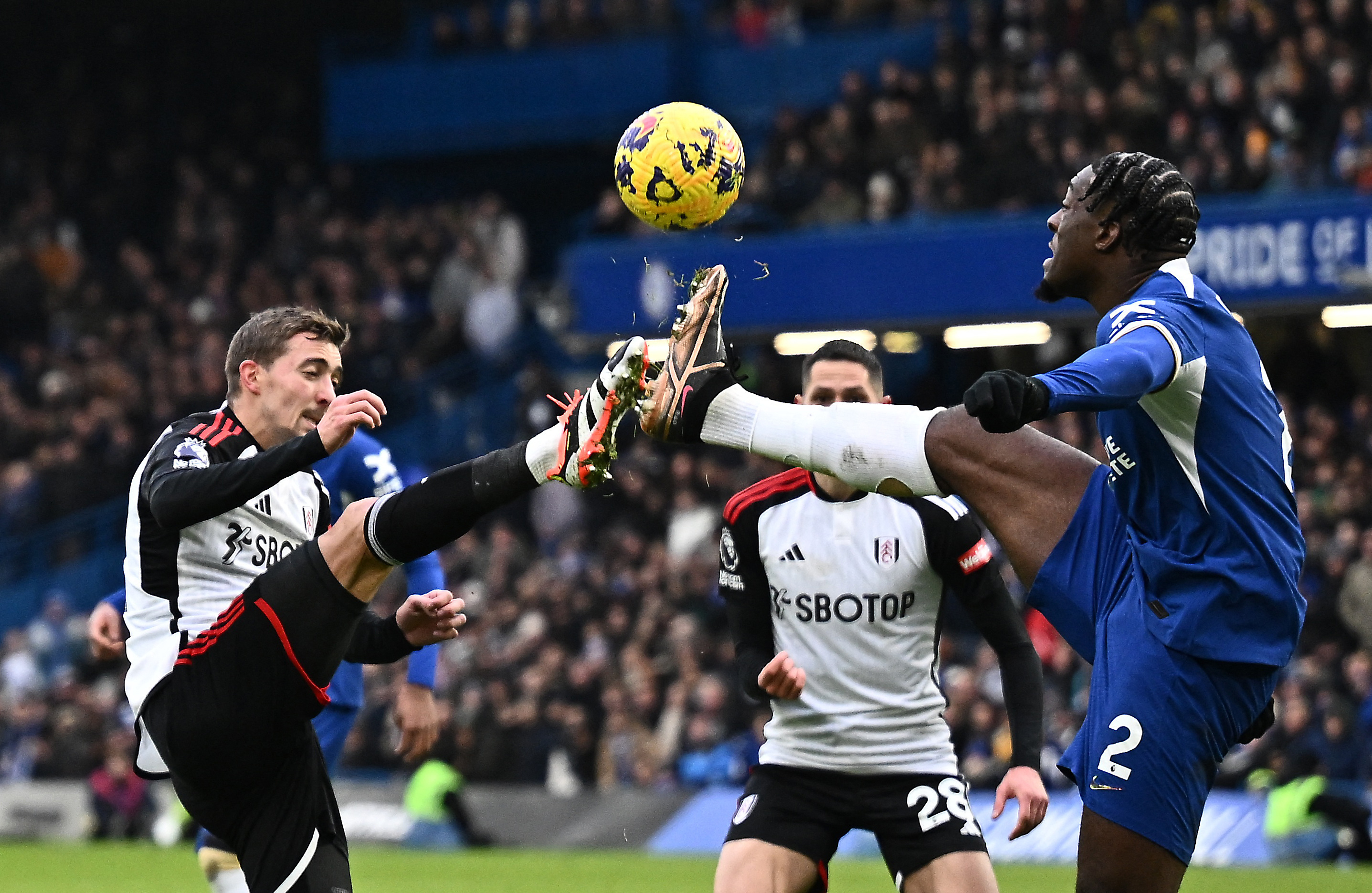 Chelsea beat Fulham 1-0 as Palmer scores again | Reuters