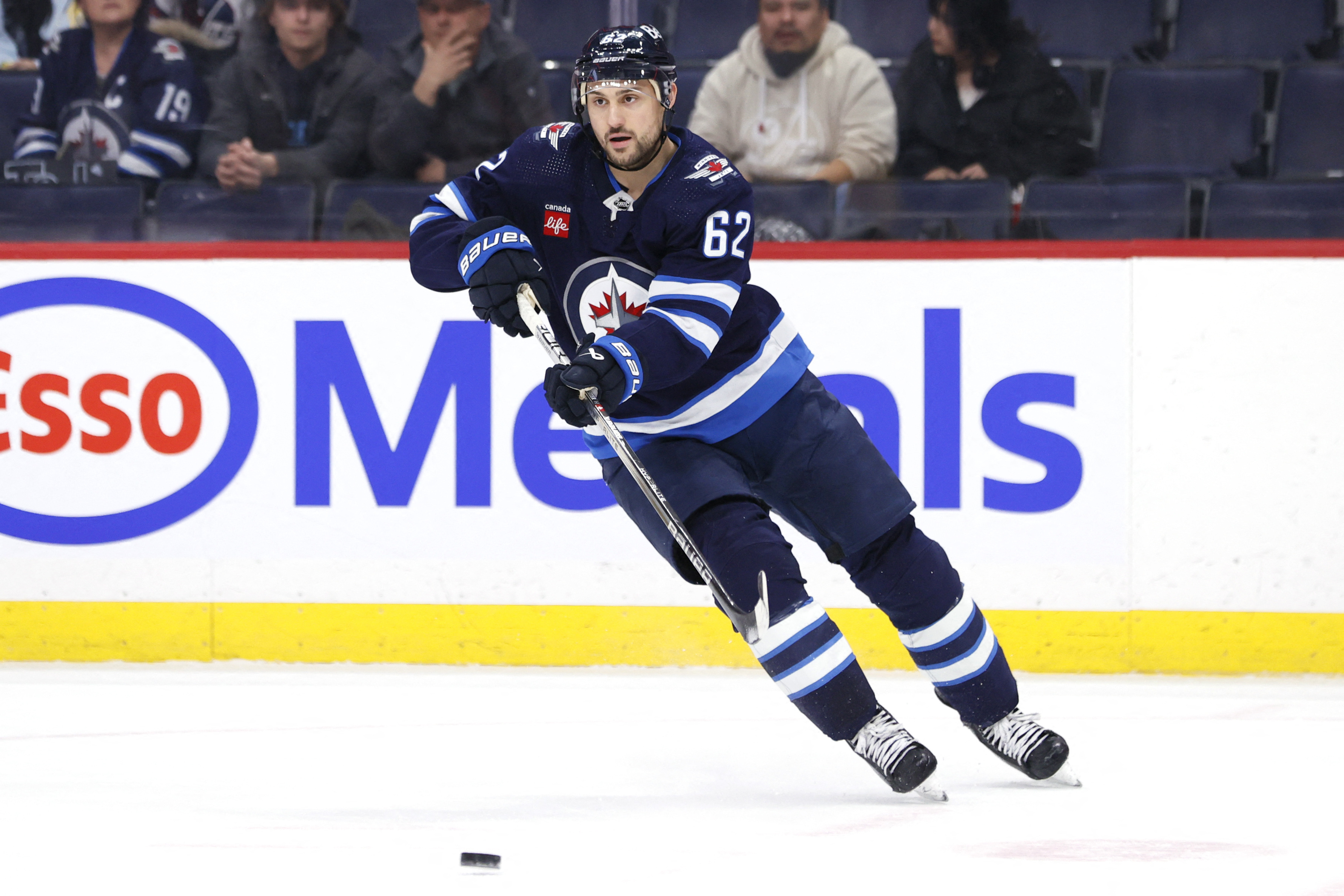 Flyers end Jets' franchise-record 8-game win streak | Reuters