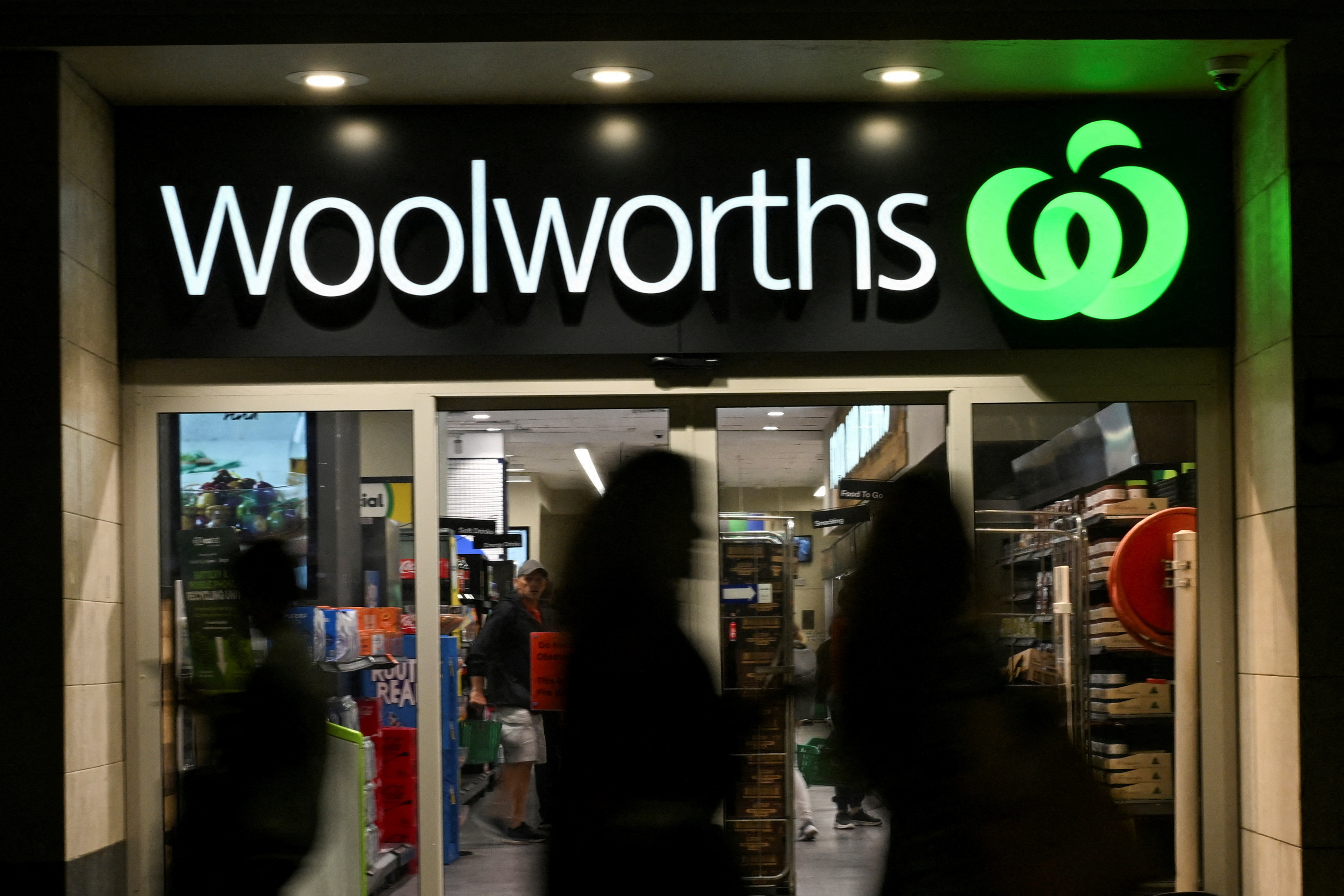 Australia regulator reviews claims of Woolworths and Coles 'land ...