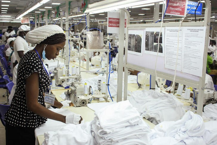 Cotton exporter Benin developing home-grown textile industry | Reuters