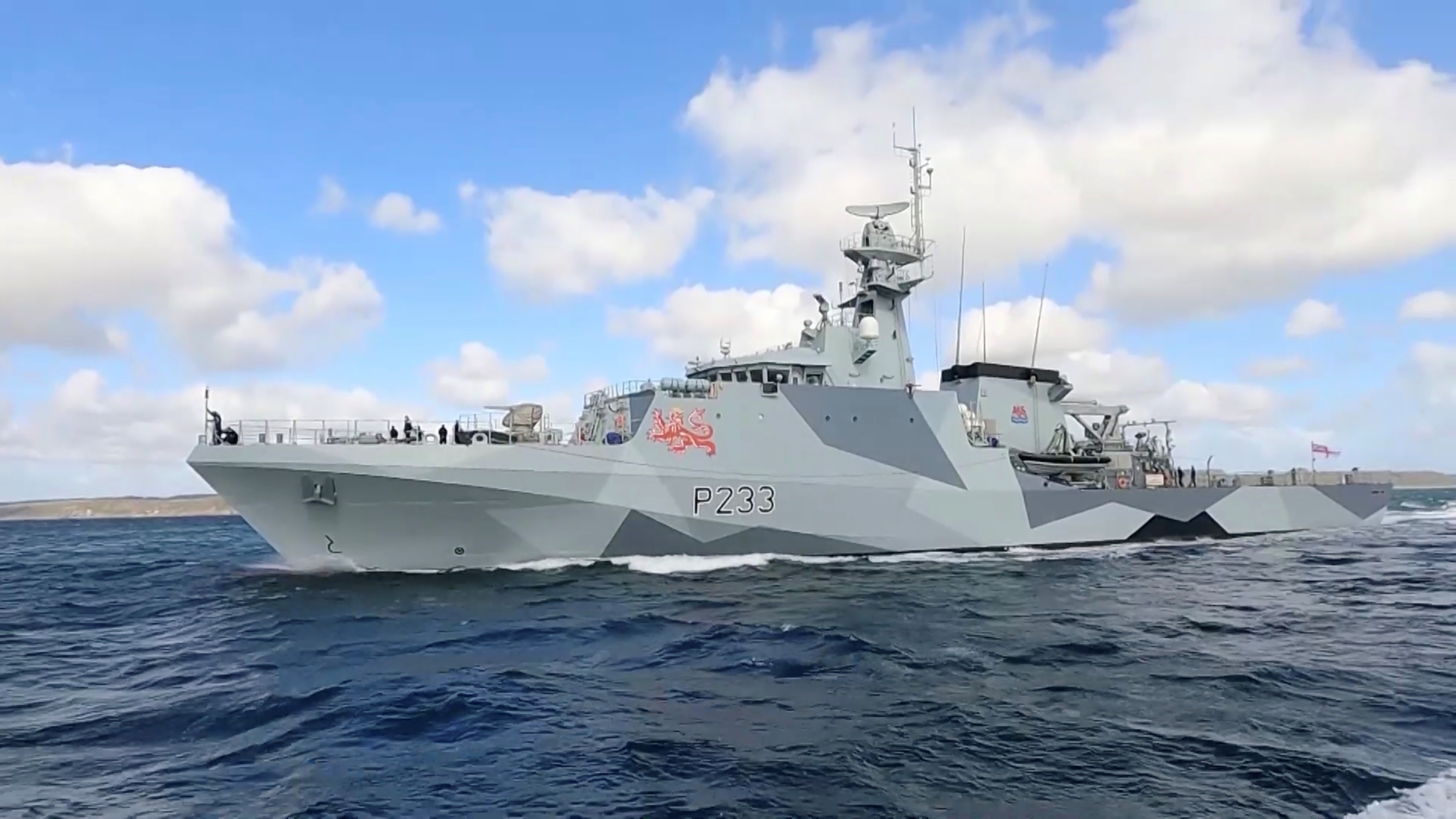 UK withdraws patrol boats from Jersey after French Brexit row | Reuters