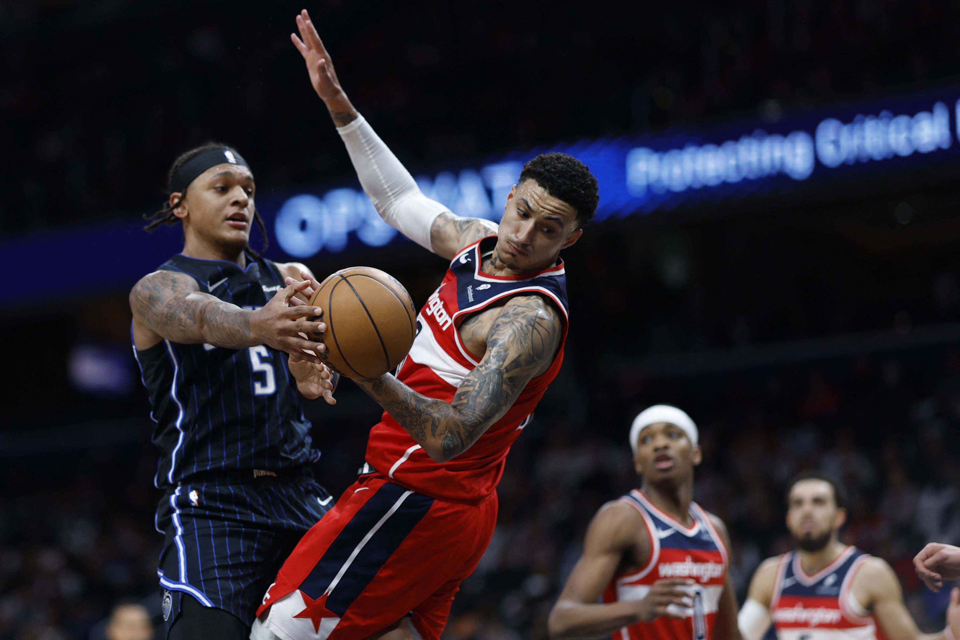 Magic mount ferocious rally, hand Wizards 16th straight loss | Reuters