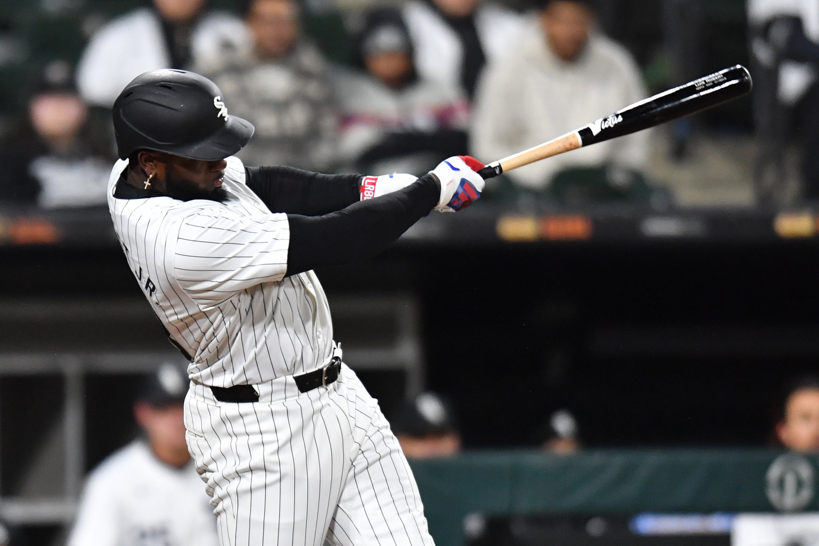 White Sox look to rev up offense in series opener vs. Royals | Reuters