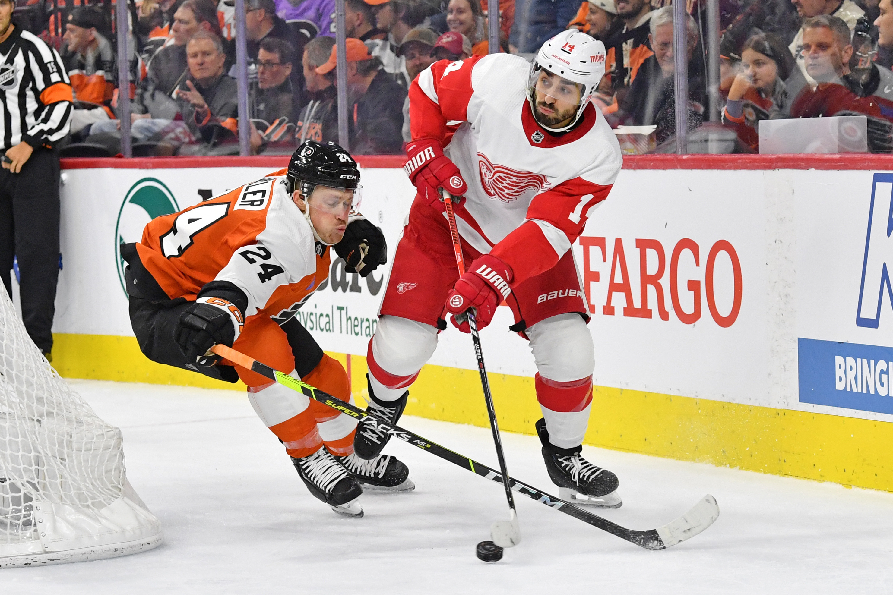 Sam Ersson, Flyers stave off Red Wings, 1-0 | Reuters