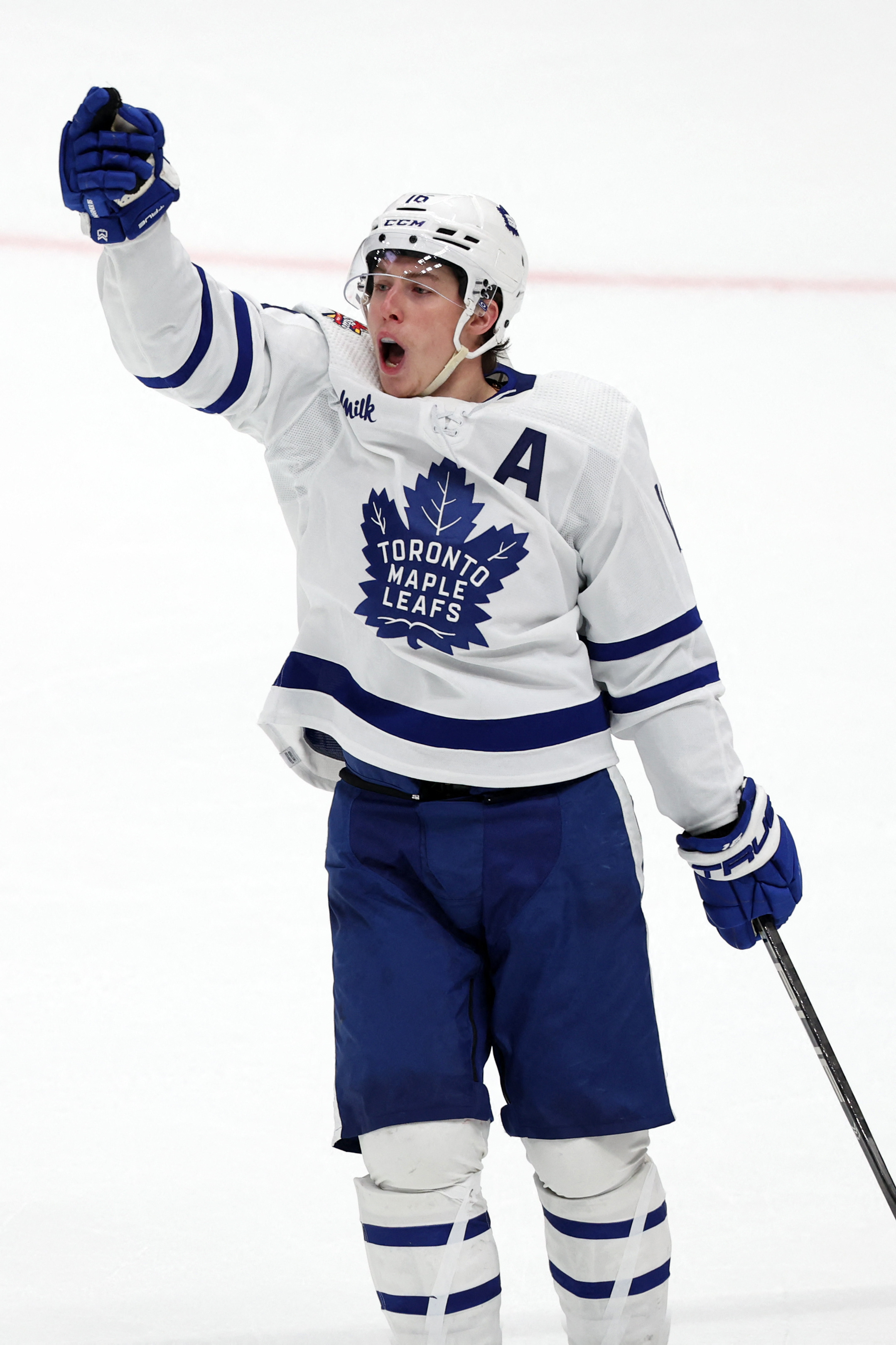 Auston Matthews' OT goal propels Maple Leafs past Ducks | Reuters