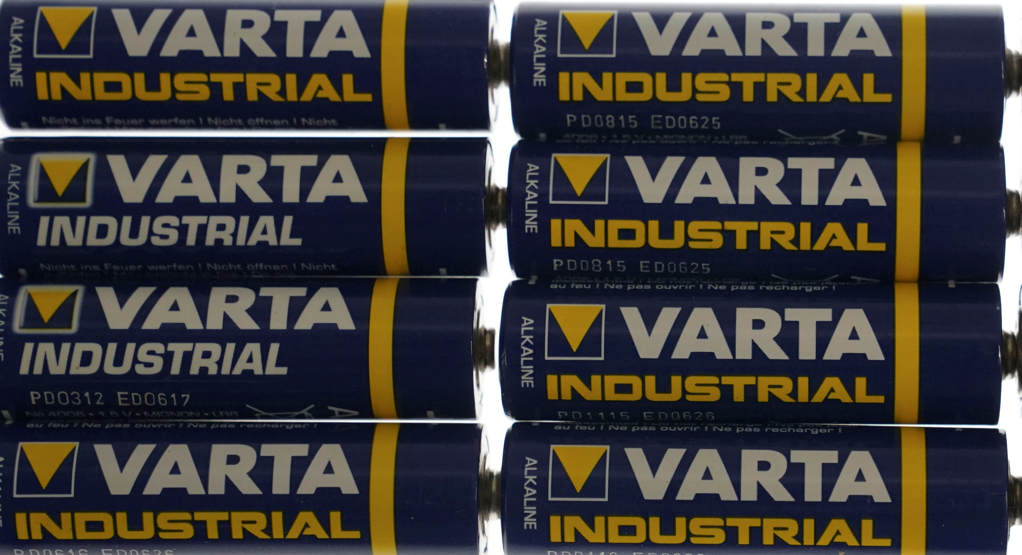 Varta seals auto battery investment from Porsche | Reuters