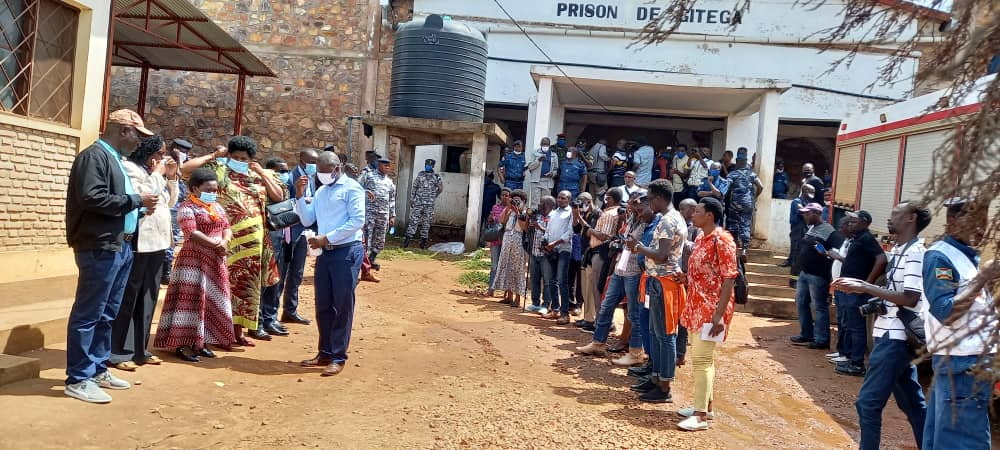 Burundi prison fire kills 38 inmates, injures dozens more - vice ...