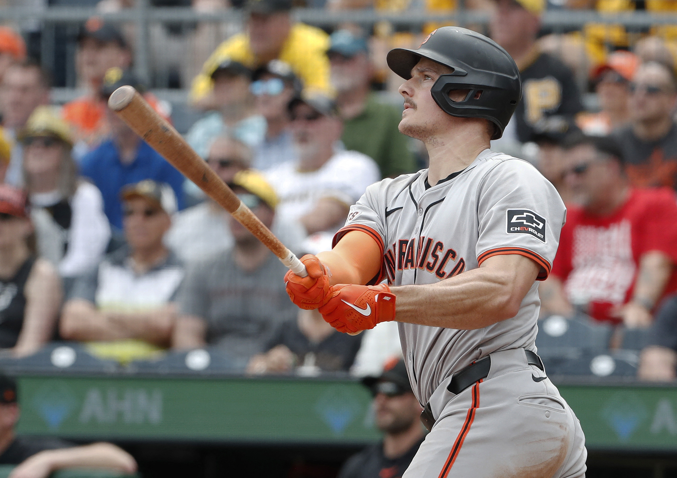 Brett Wisely caps comeback as Giants stun Pirates | Reuters