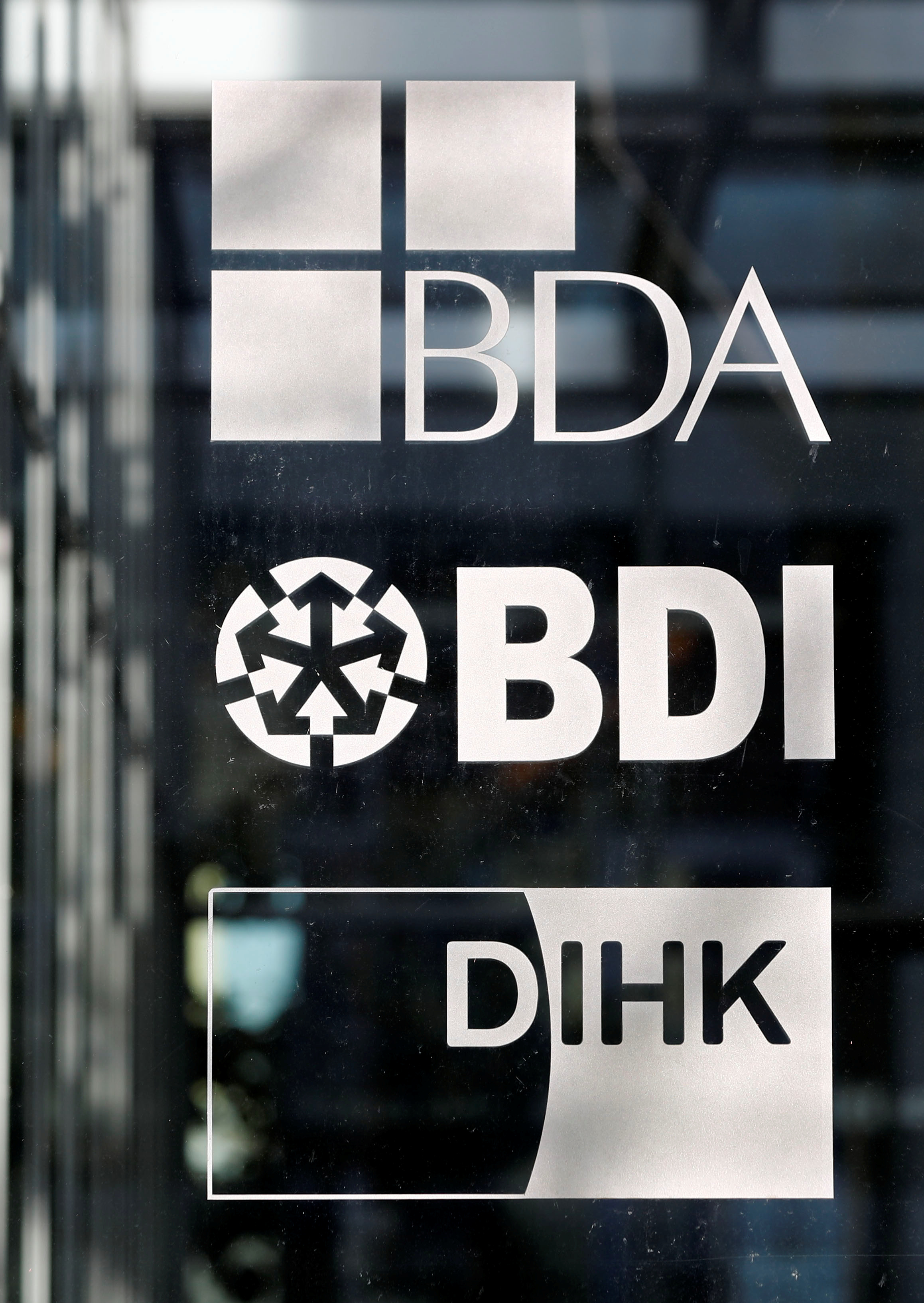 US subsidies appealing to German companies, survey shows | Reuters