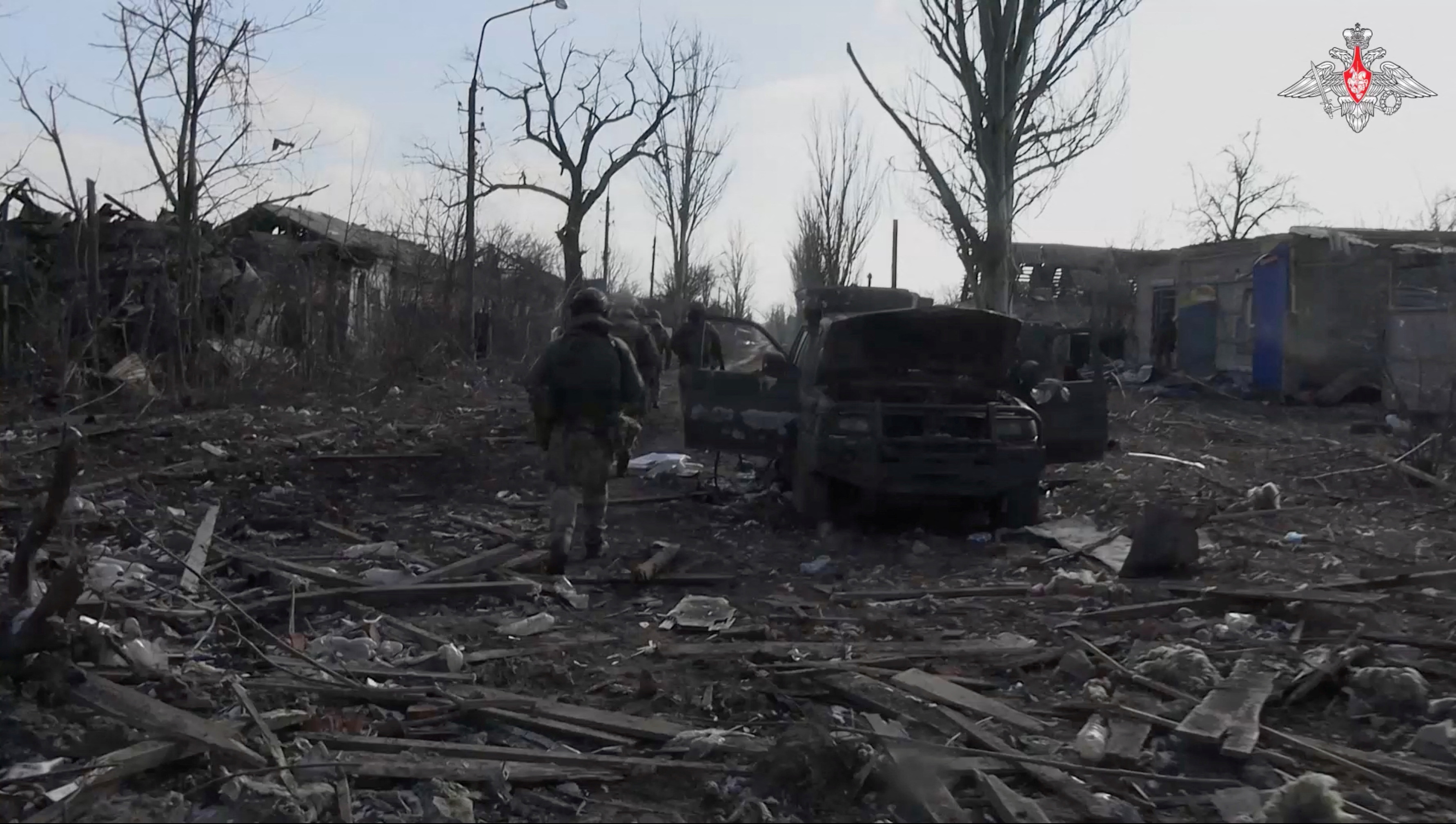 Russia says its forces push further west after taking Ukraine's ...