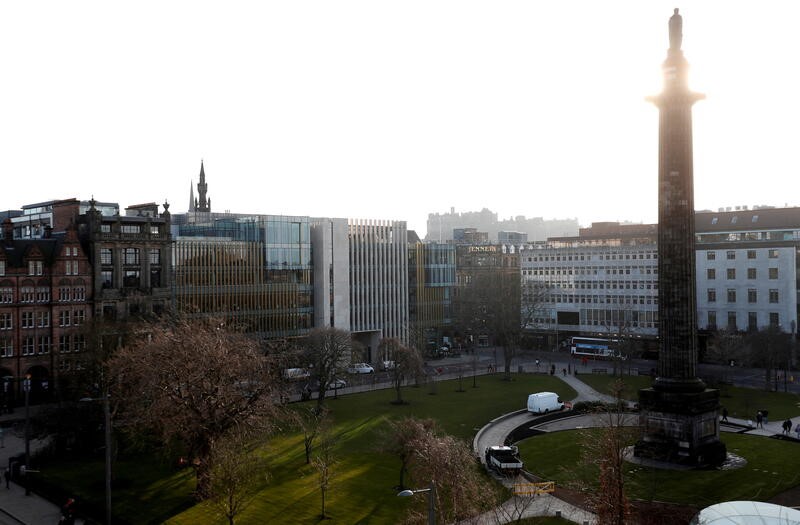 Abrdn runs fast to stand still | Reuters