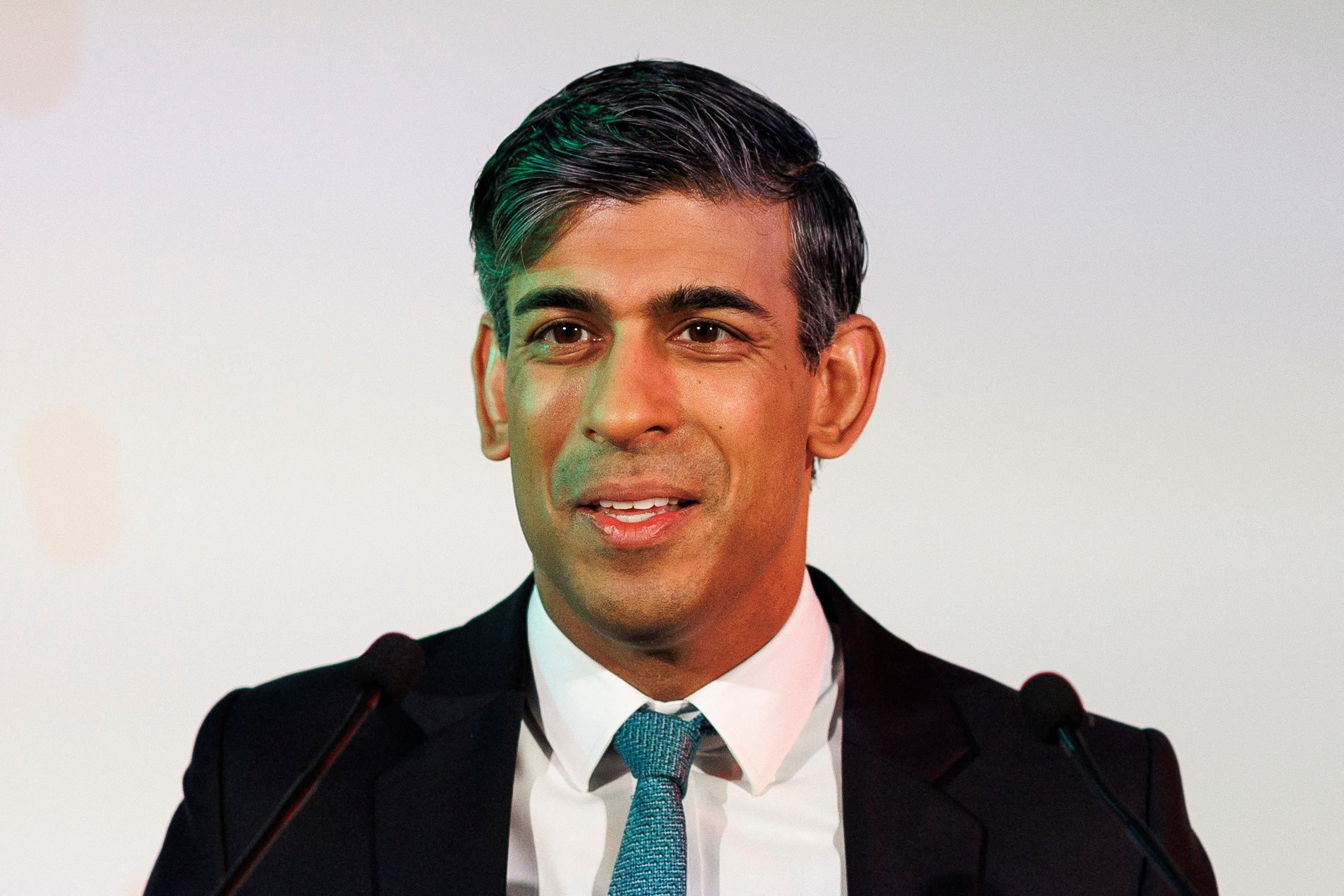 UK PM Sunak: I am 'completely committed' to Rwanda migrant scheme | Reuters