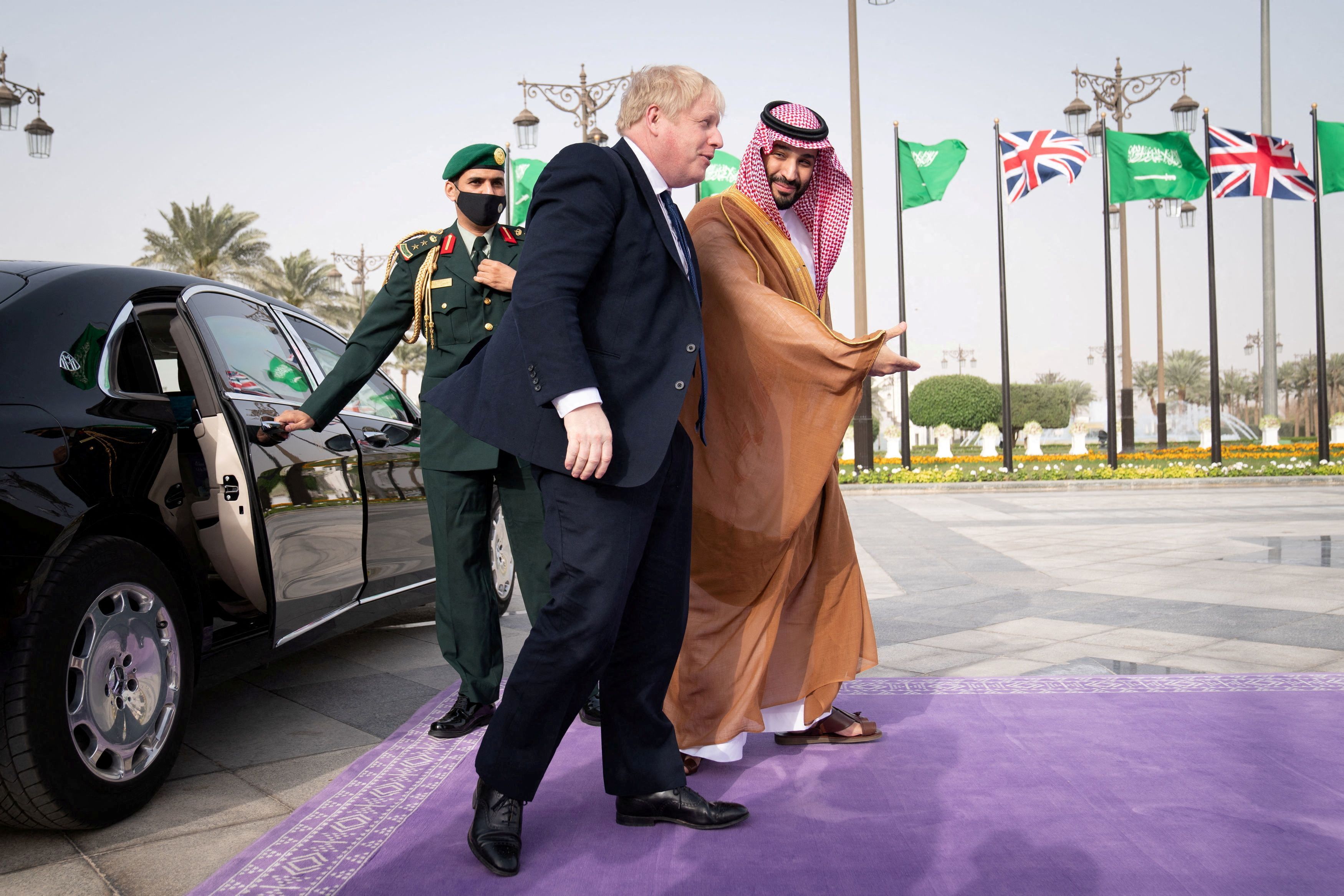 Saudi Prince Rebuked By West Faces Dilemma Over Russia And China