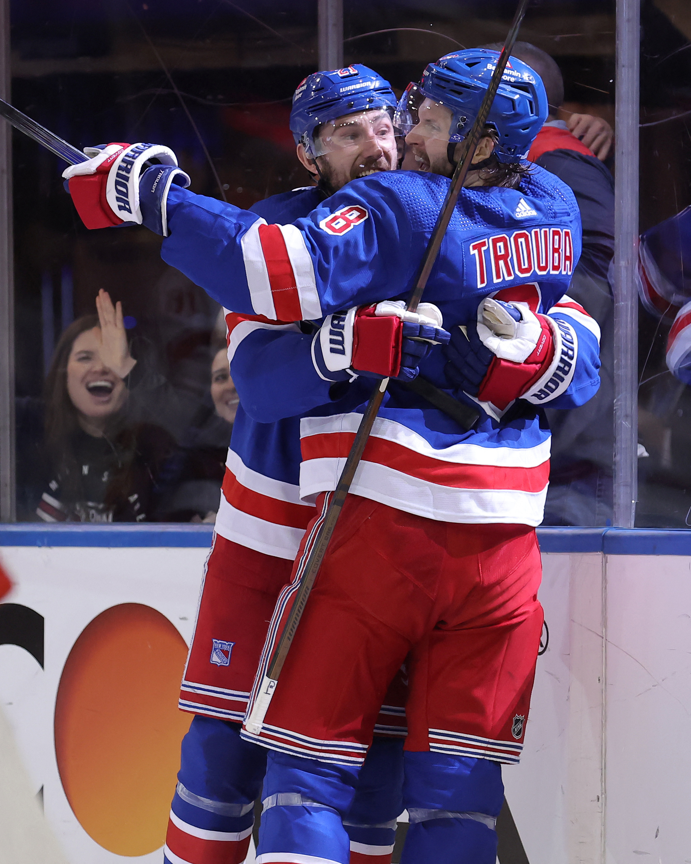 Hurricanes' 4-goal third period forces Game 6 vs. Rangers | Reuters