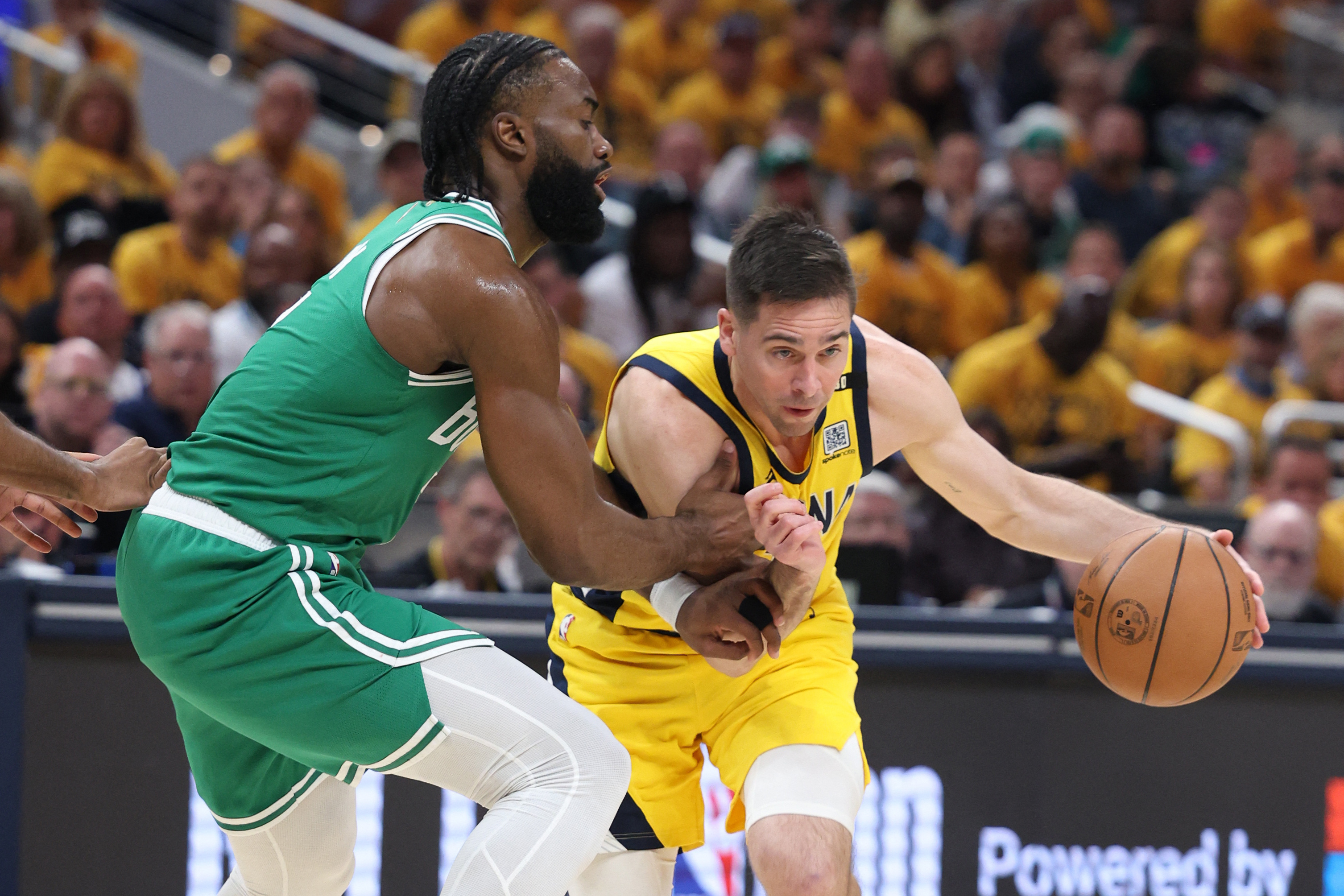Celtics surge late vs. Pacers, take 3-0 lead in East finals | Reuters