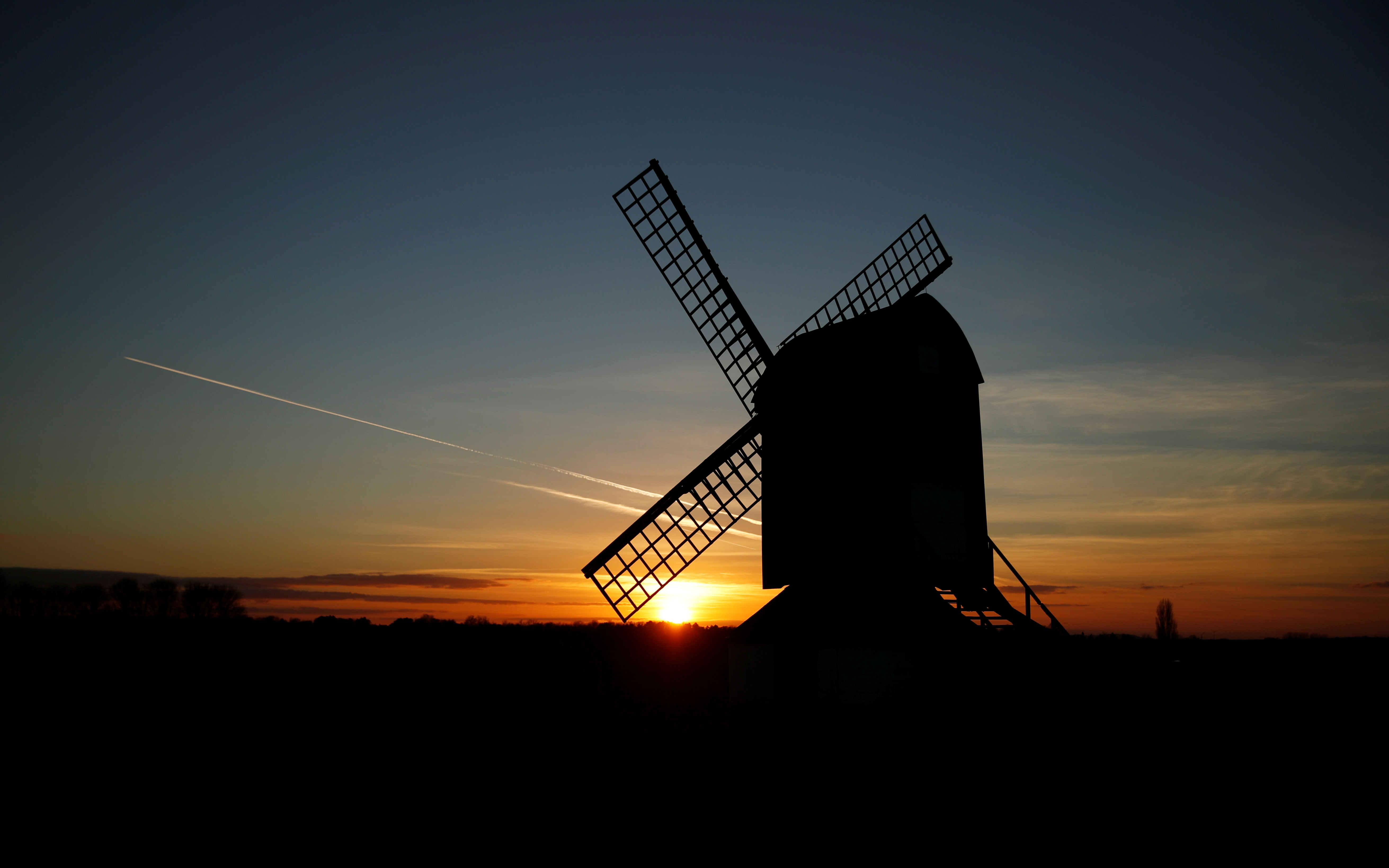 UK faces 60 bln stg wind bill and rising energy import dependence risk ...