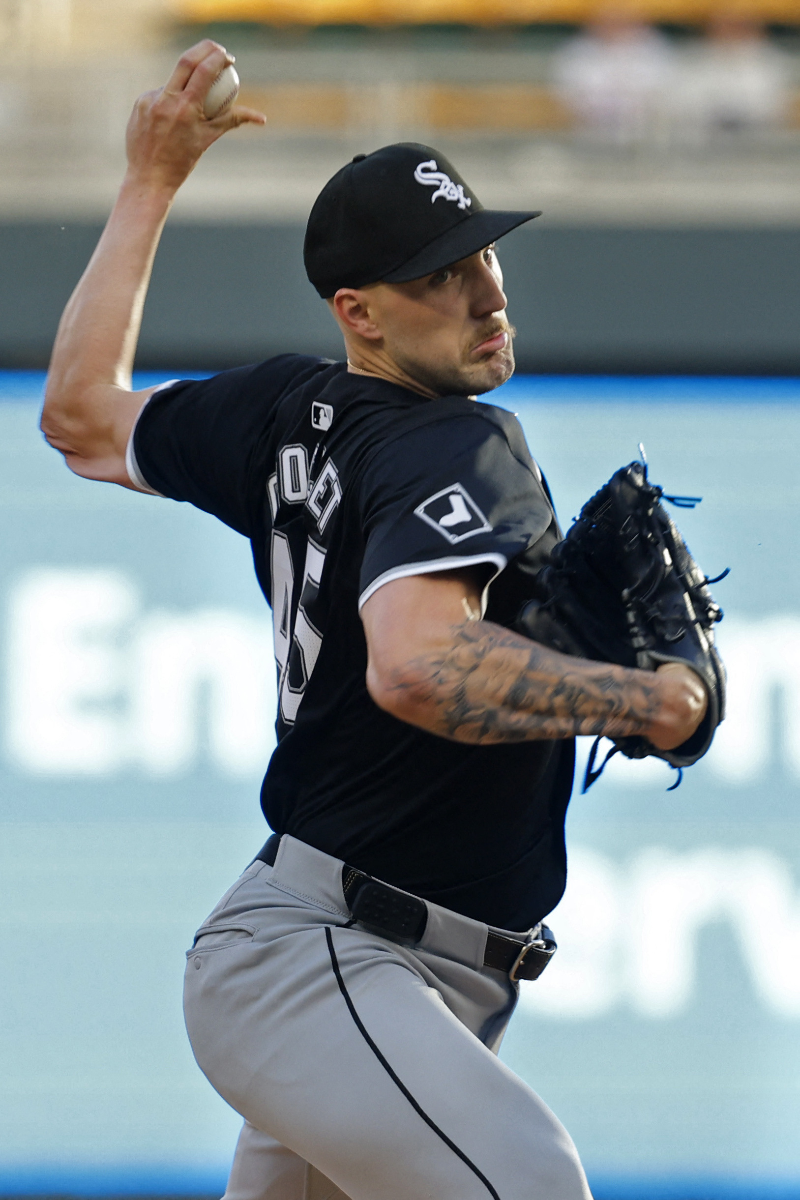 Willi Castro, Twins power past woeful White Sox | Reuters