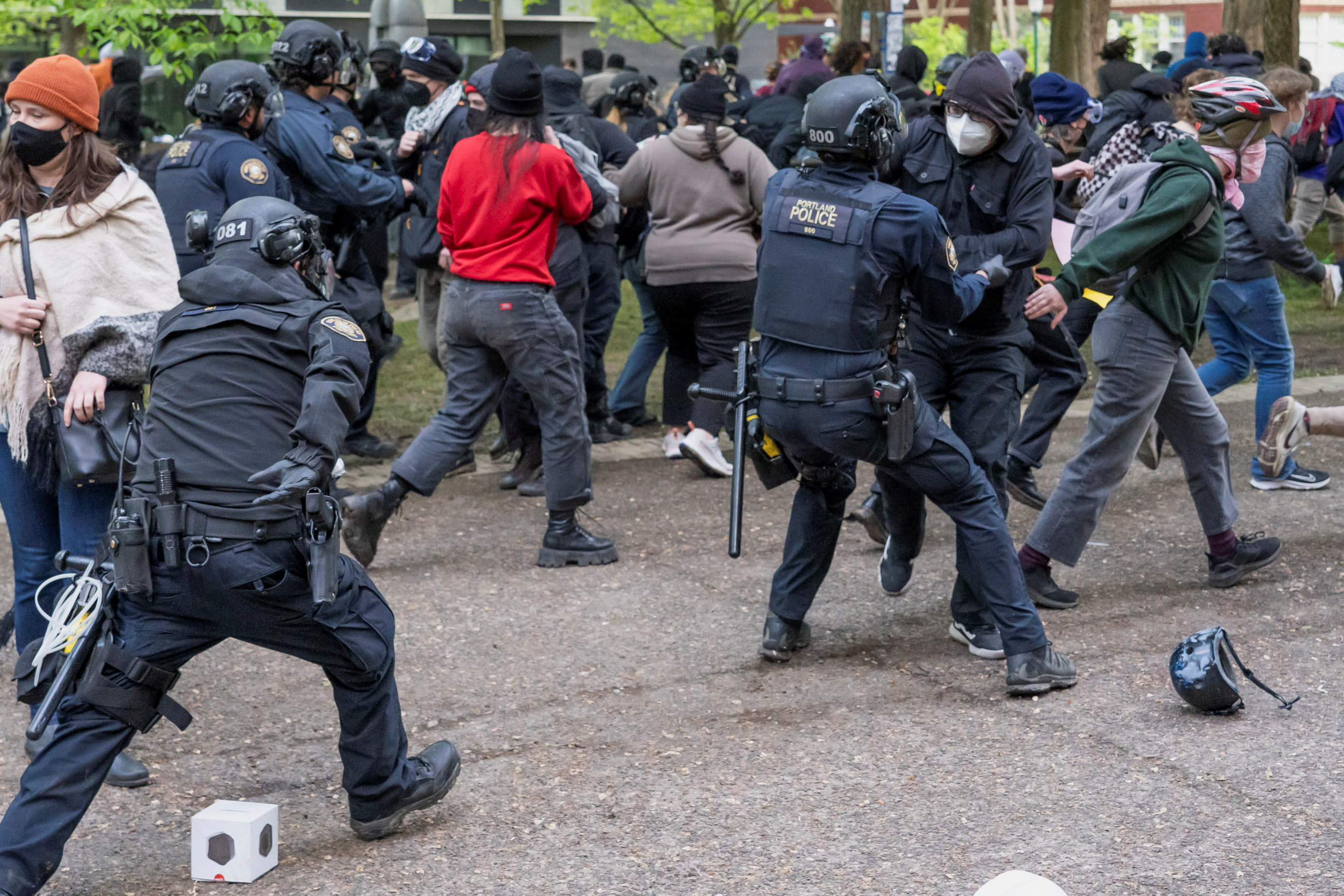 Fresh chaos, arrests on US college campuses as police flatten camp at ...