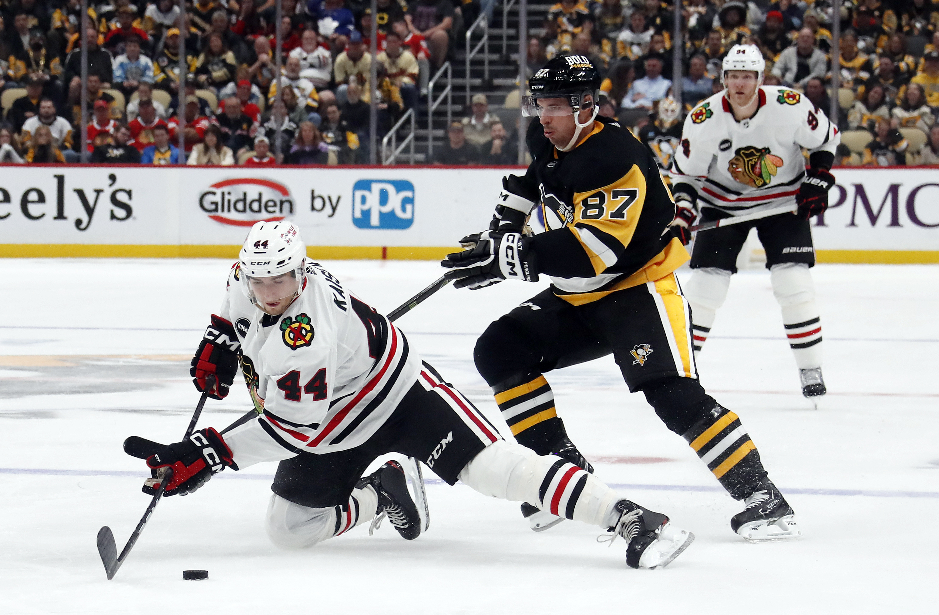 Blackhawks double up Penguins in Connor Bedard's NHL debut | Reuters
