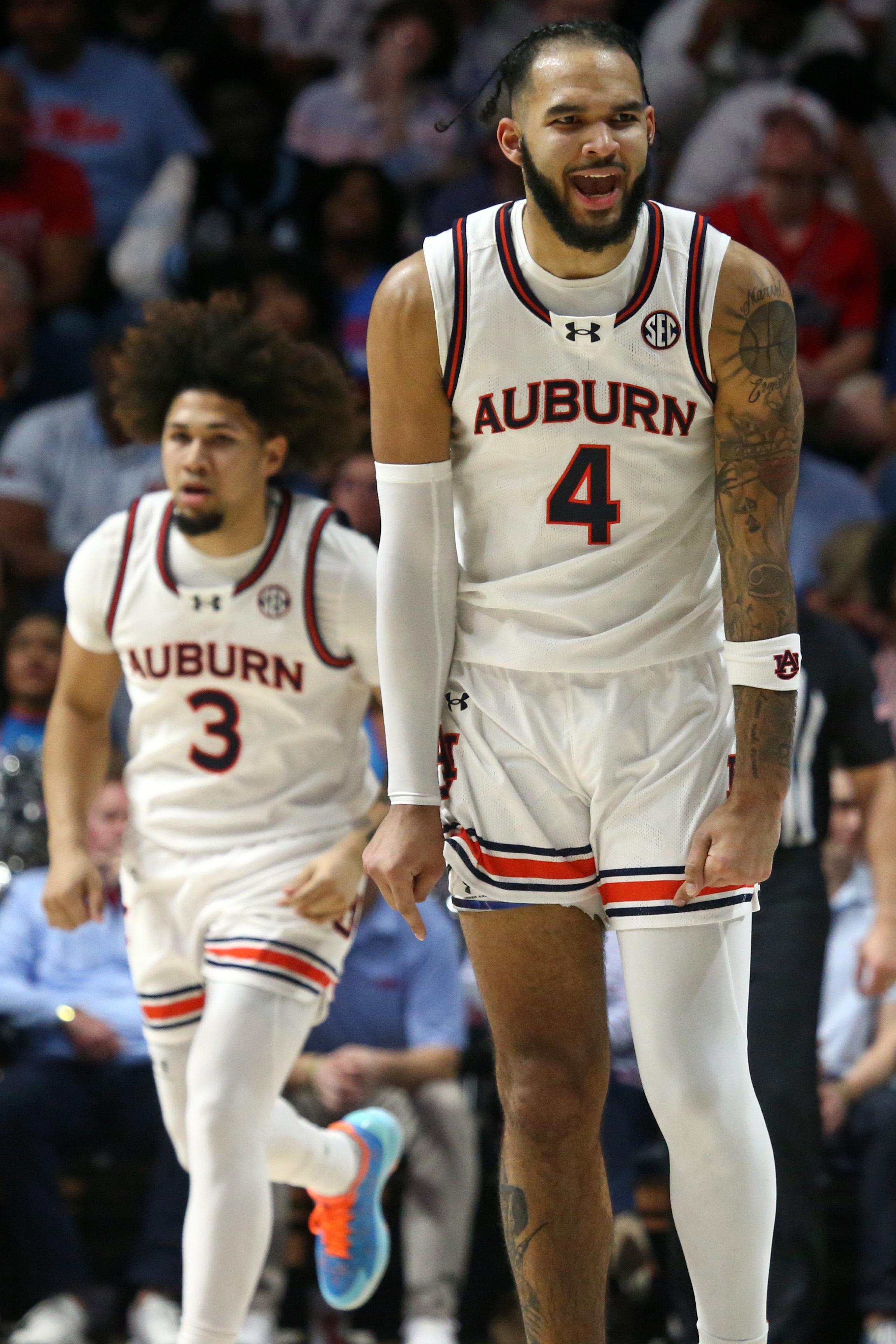 Johni Broome's big 2nd half leads No. 16 Auburn past Ole Miss | Reuters