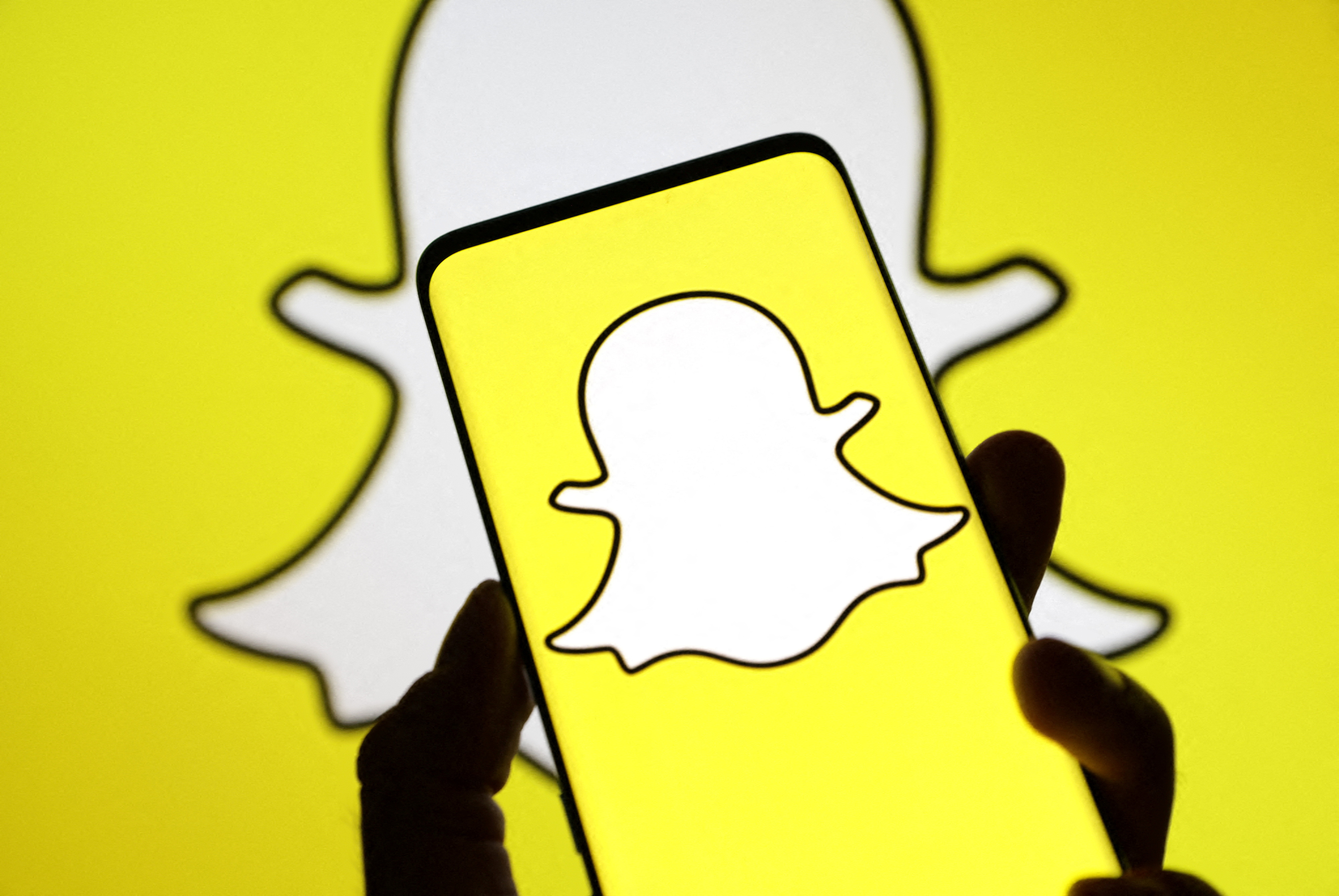Snap shares plummet as weak outlook intensifies ad competition fears ...