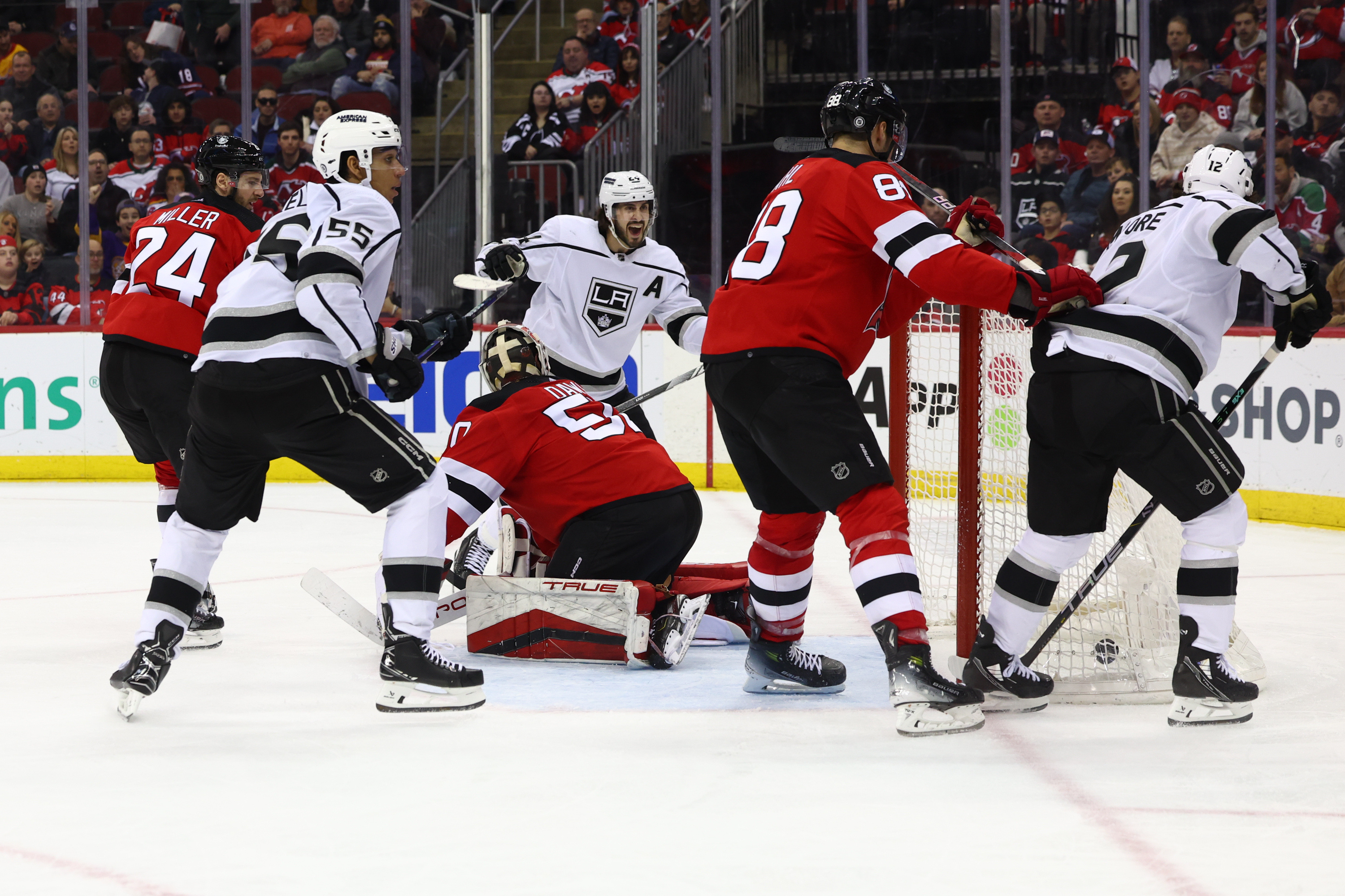 Quinton Byfield's late goal lifts Kings past Devils | Reuters