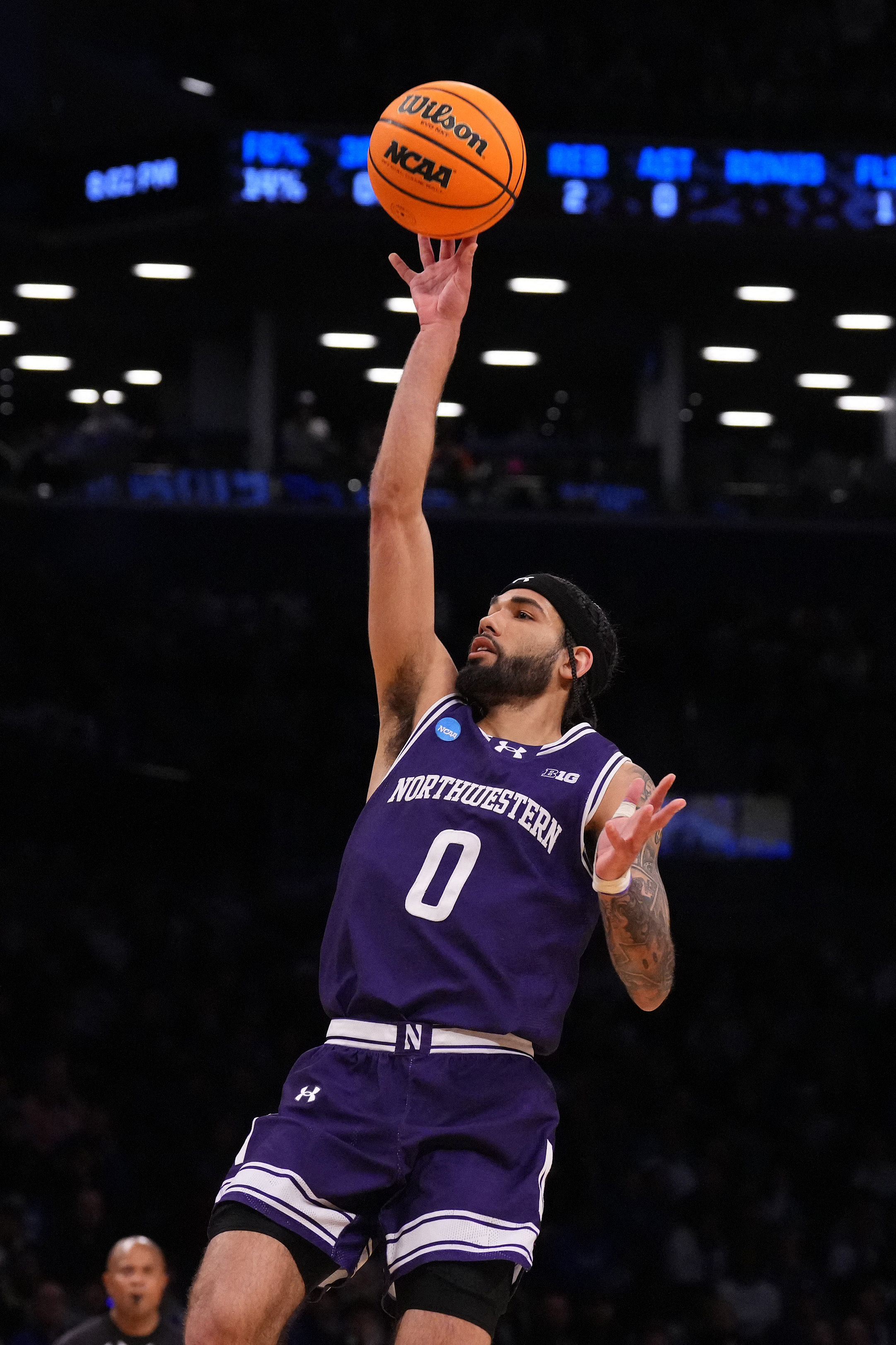 Donovan Clingan powers No. 1 UConn to rout of Northwestern | Reuters