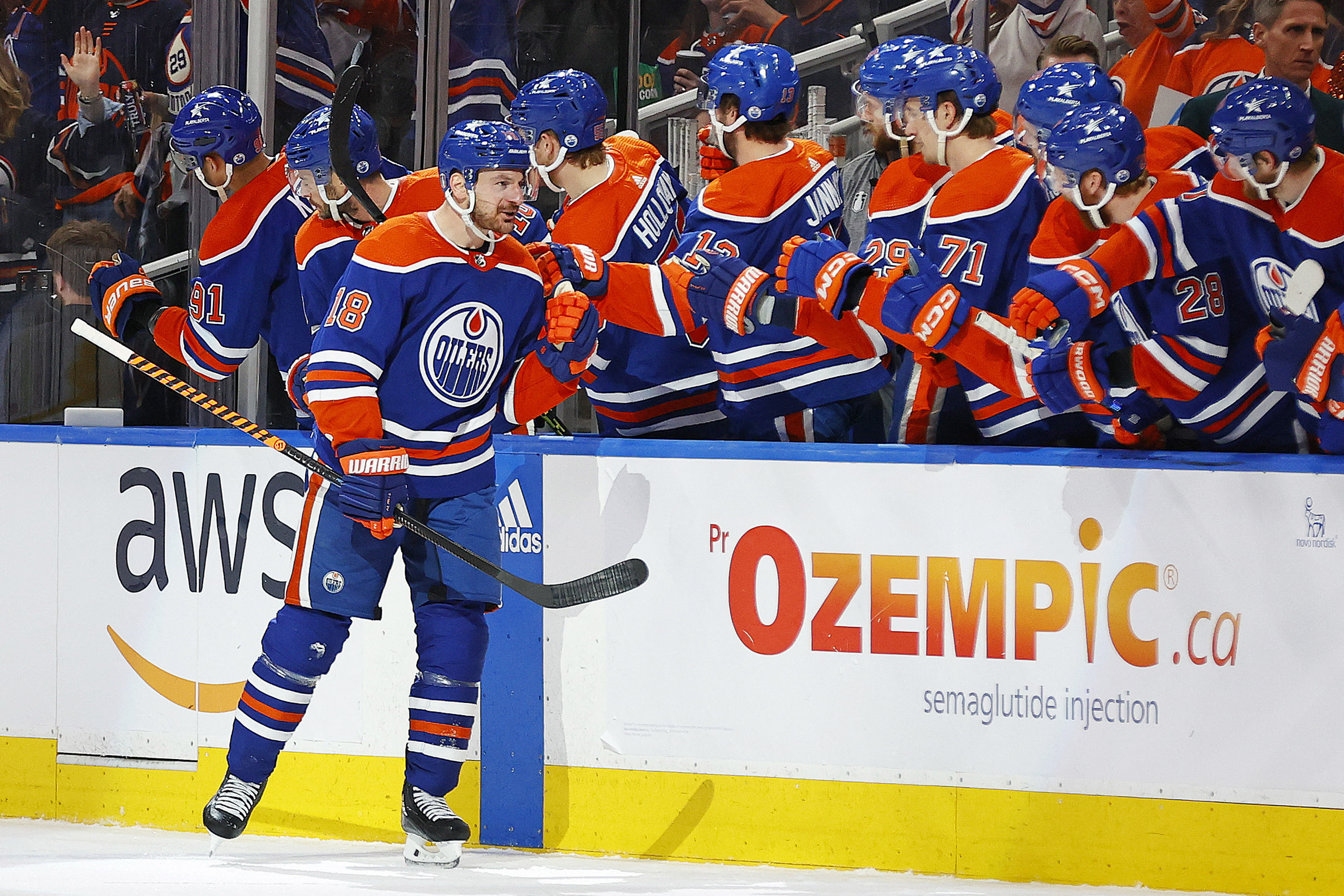 Oilers roll past Canucks 5-1, send series to Game 7 | Reuters